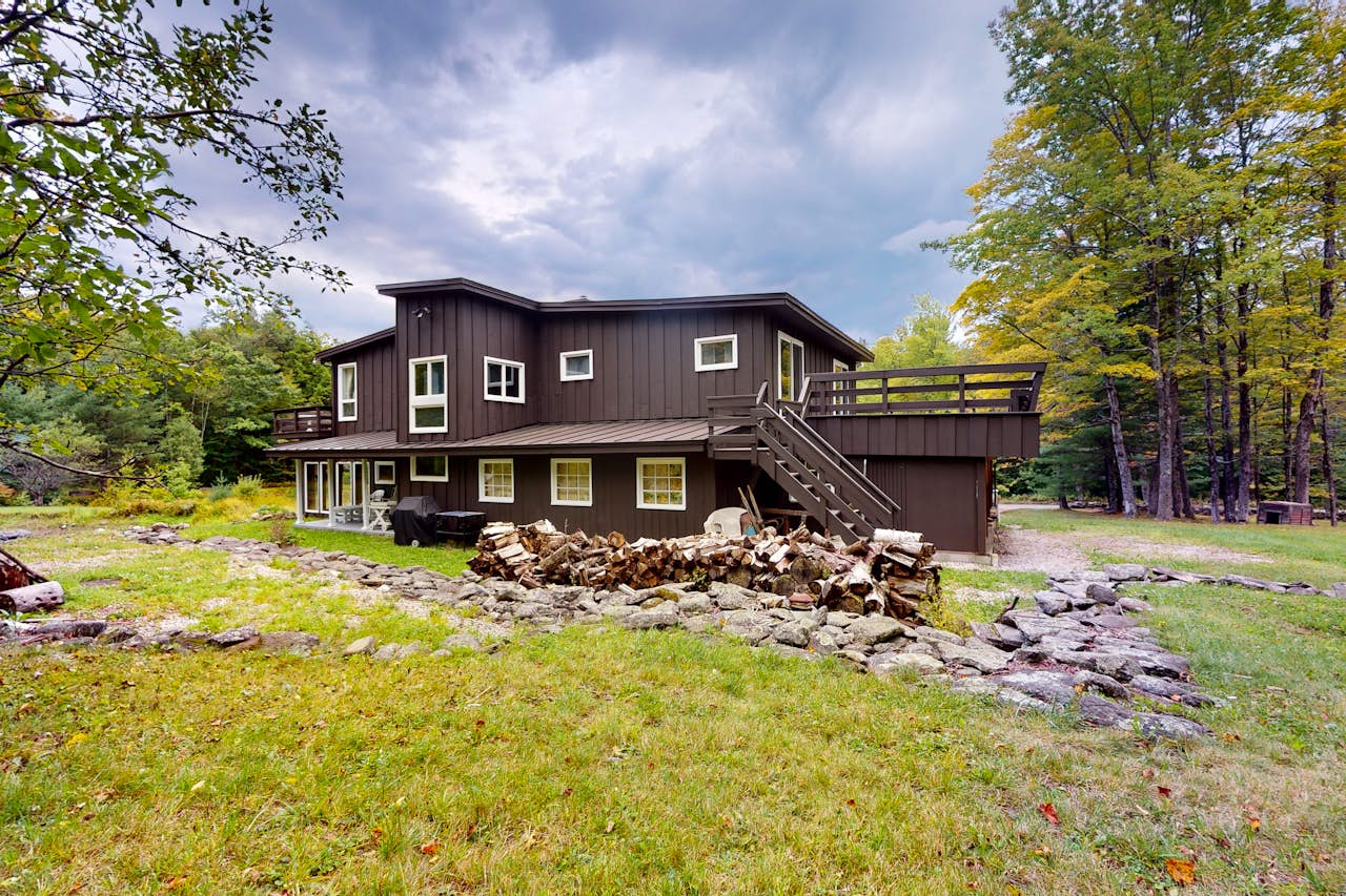 Hoot Owl Hollow | 4 Bed West Halifax, VT House | Vacasa