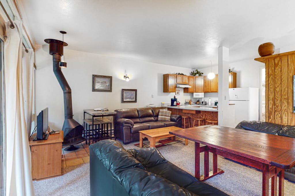 Sierra Del Sol 5 - Hot Tub, Walk To Lifts & Town - Taos Ski Valley, NM