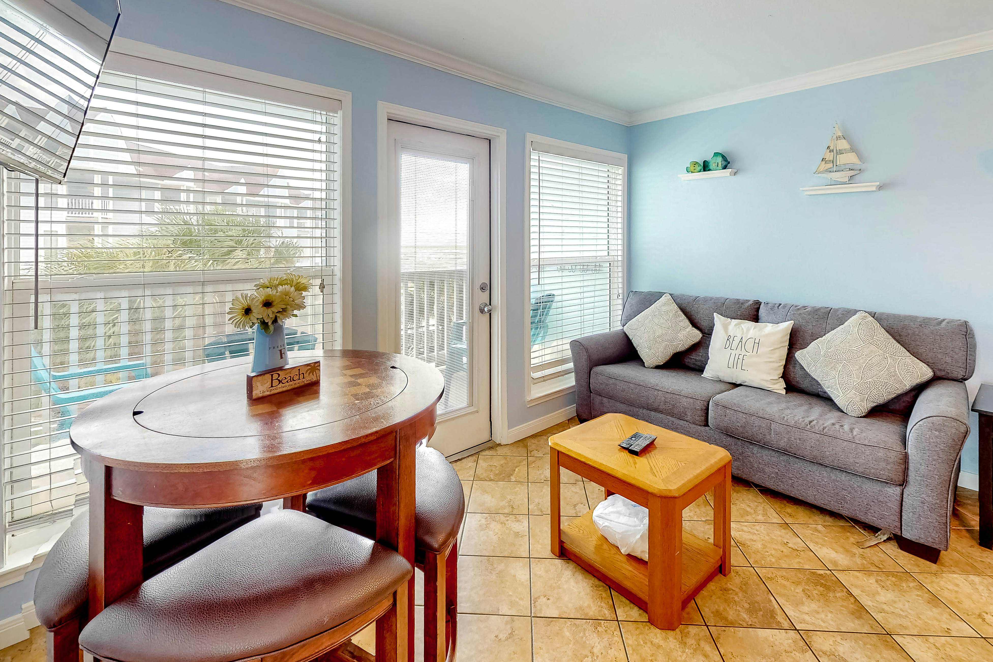 Seascape Condos #1222 | 2 BD Galveston, TX Vacation Rental | Vacasa