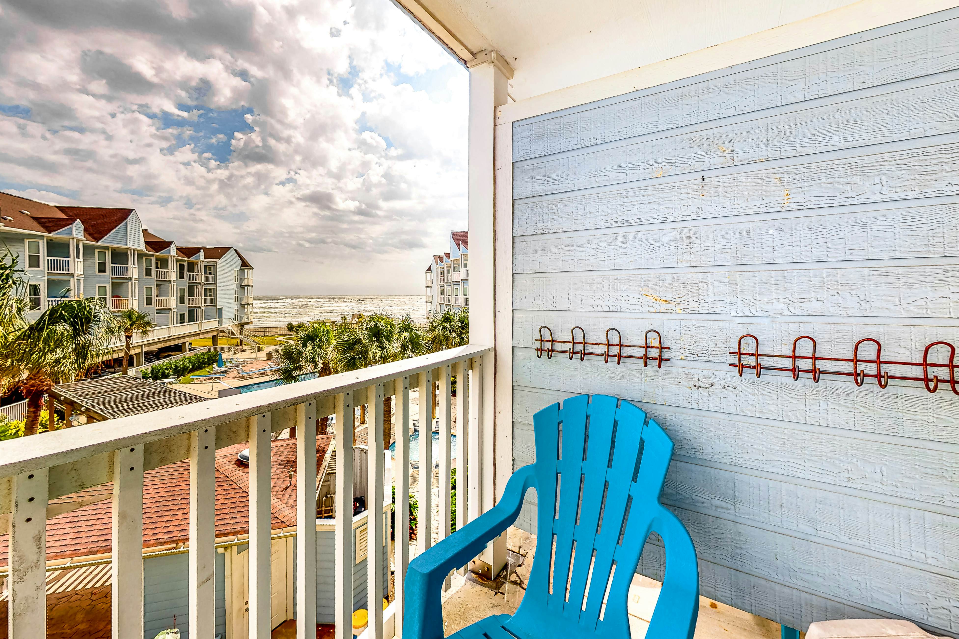 Seascape Condos #1222 | 2 BD Galveston, TX Vacation Rental | Vacasa