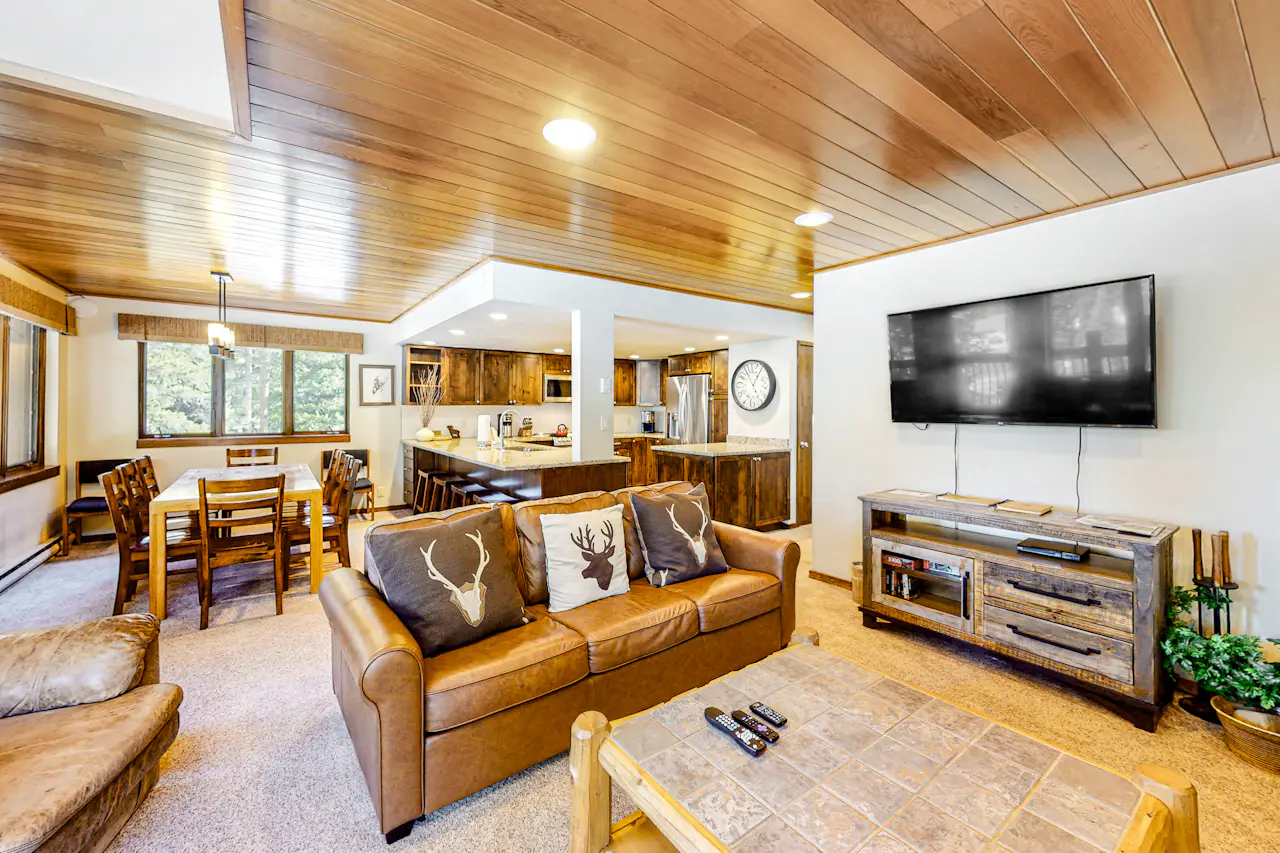 Tyra Summit Townhome #902 | 3 BD Breckenridge, CO Vacation Rental | Vacasa