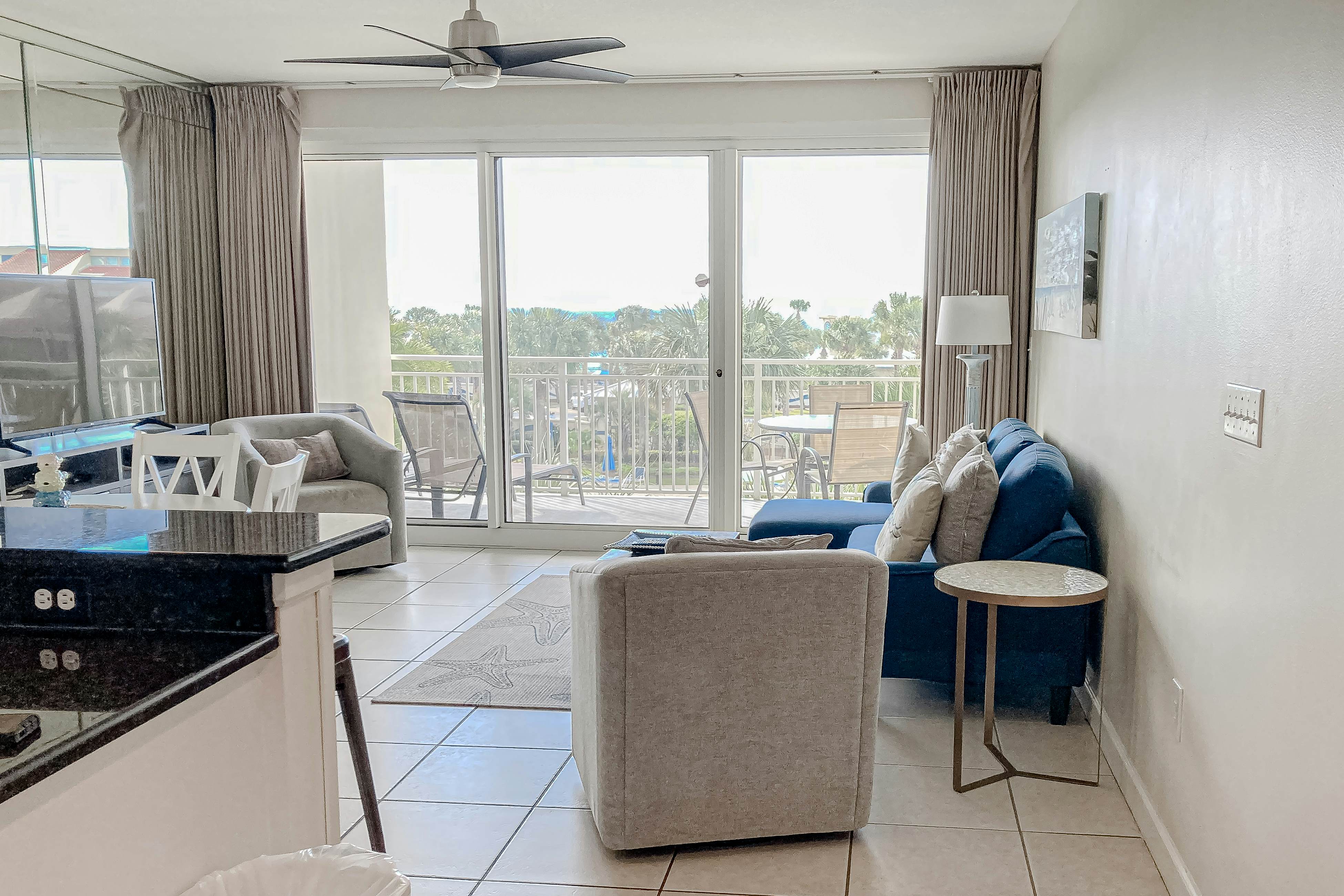 Destin, FL Condos, Vacation Rentals, Beach Houses | Vacasa