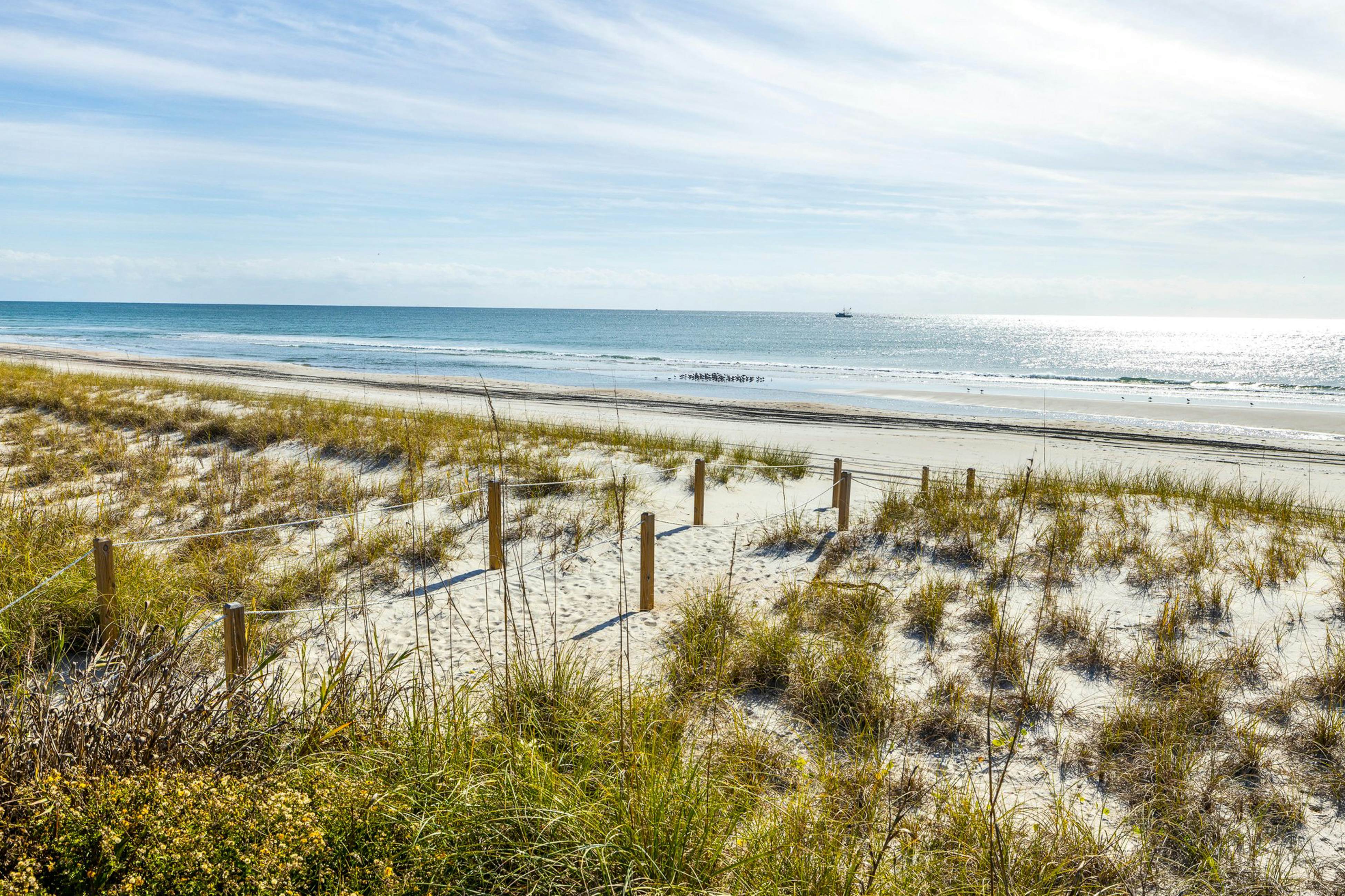 Smuggler's Cove 101 | 2 BD Atlantic Beach, NC Vacation Rental | Vacasa