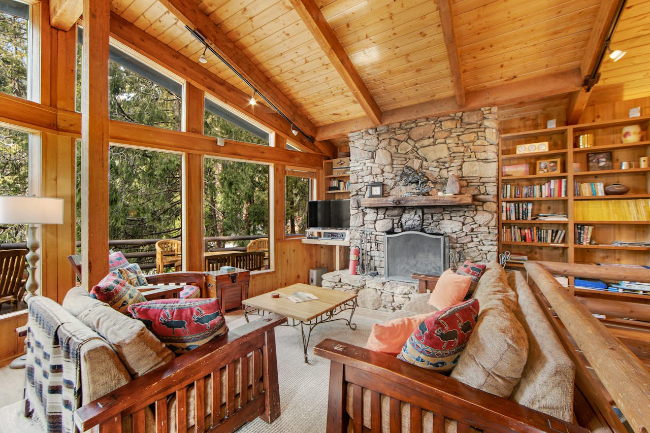 Tahquitz Rock Lodge | 3 Bed Idyllwild, CA Cabin | Vacasa