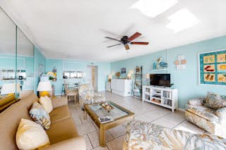 Gulf Gate 208 | 1 Bed Panama City Beach, FL Condo | Vacasa