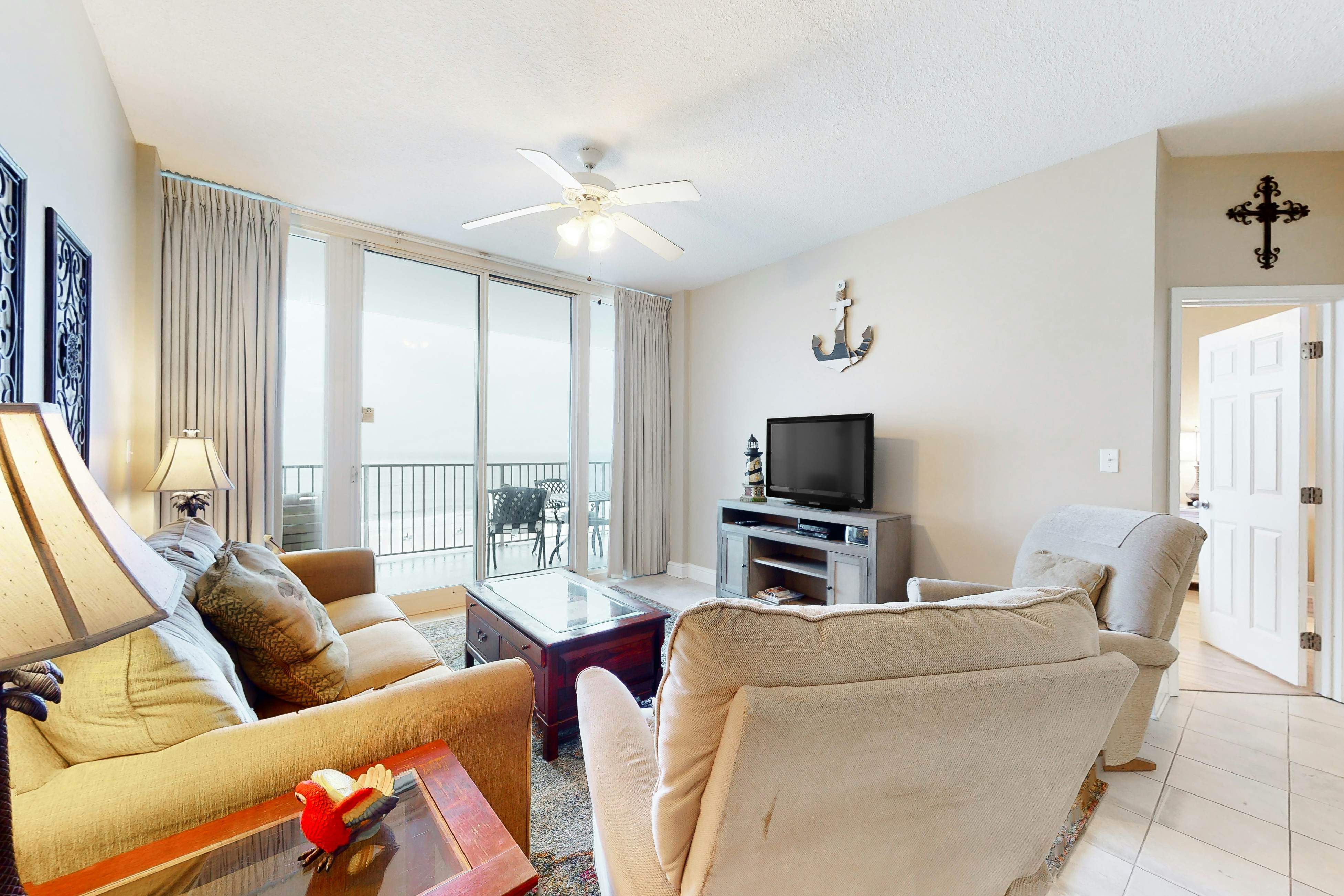 Lighthouse Condo Rentals, Vacation Rentals | Vacasa