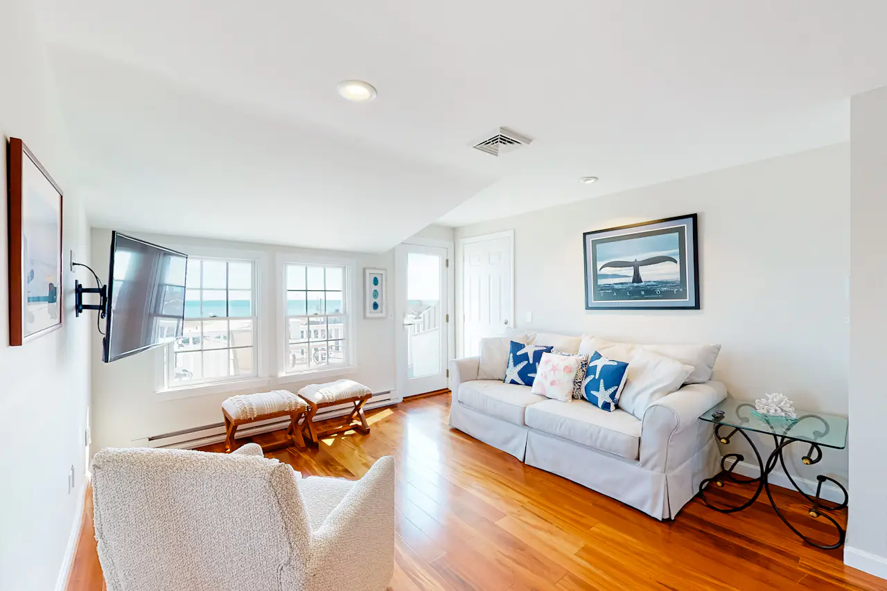 Seashells on Bank | 2 Bed Harwich Port, MA Condo | Vacasa