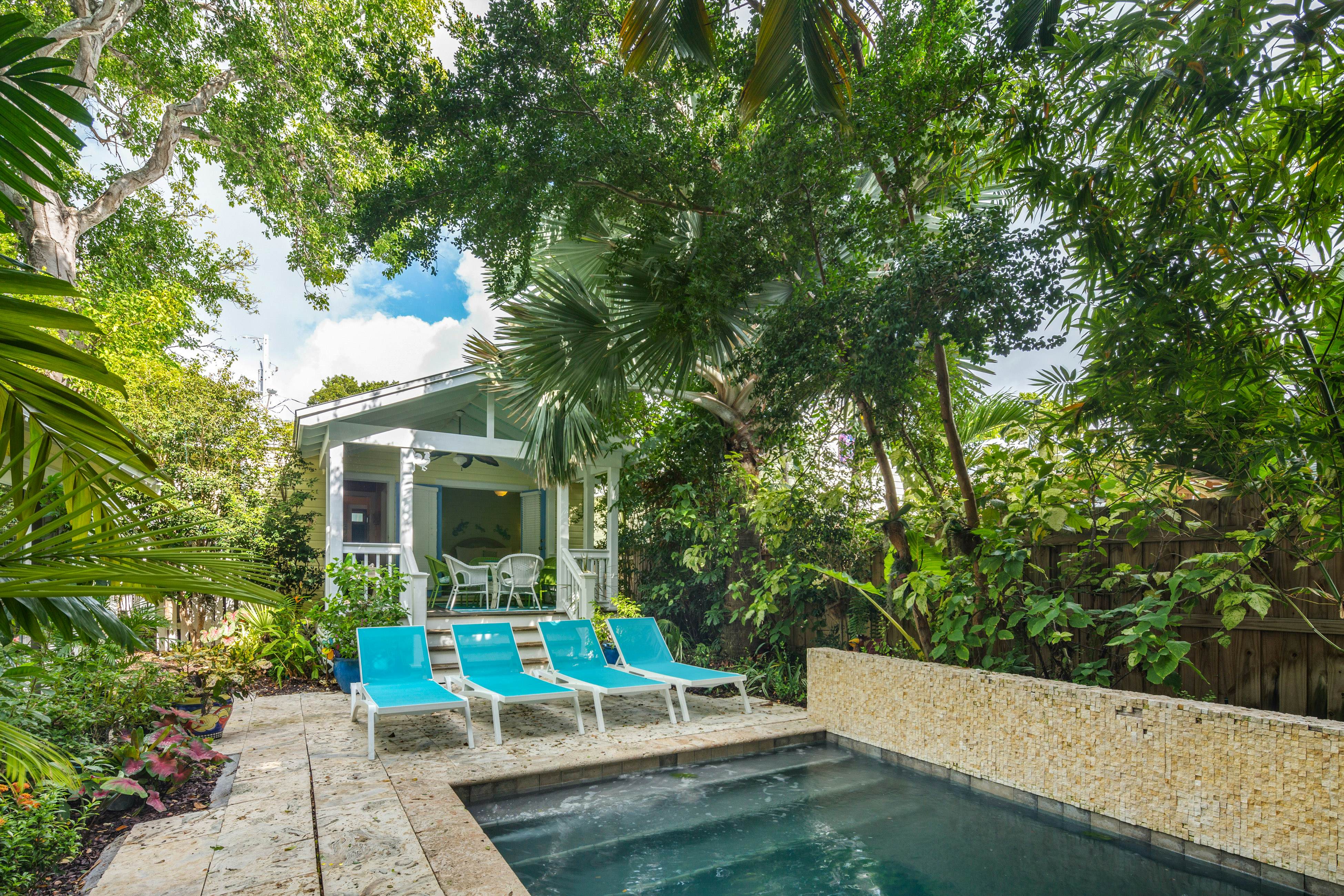 Florida Keys Vacation Rentals, Condos | Professionally Cleaned | Vacasa