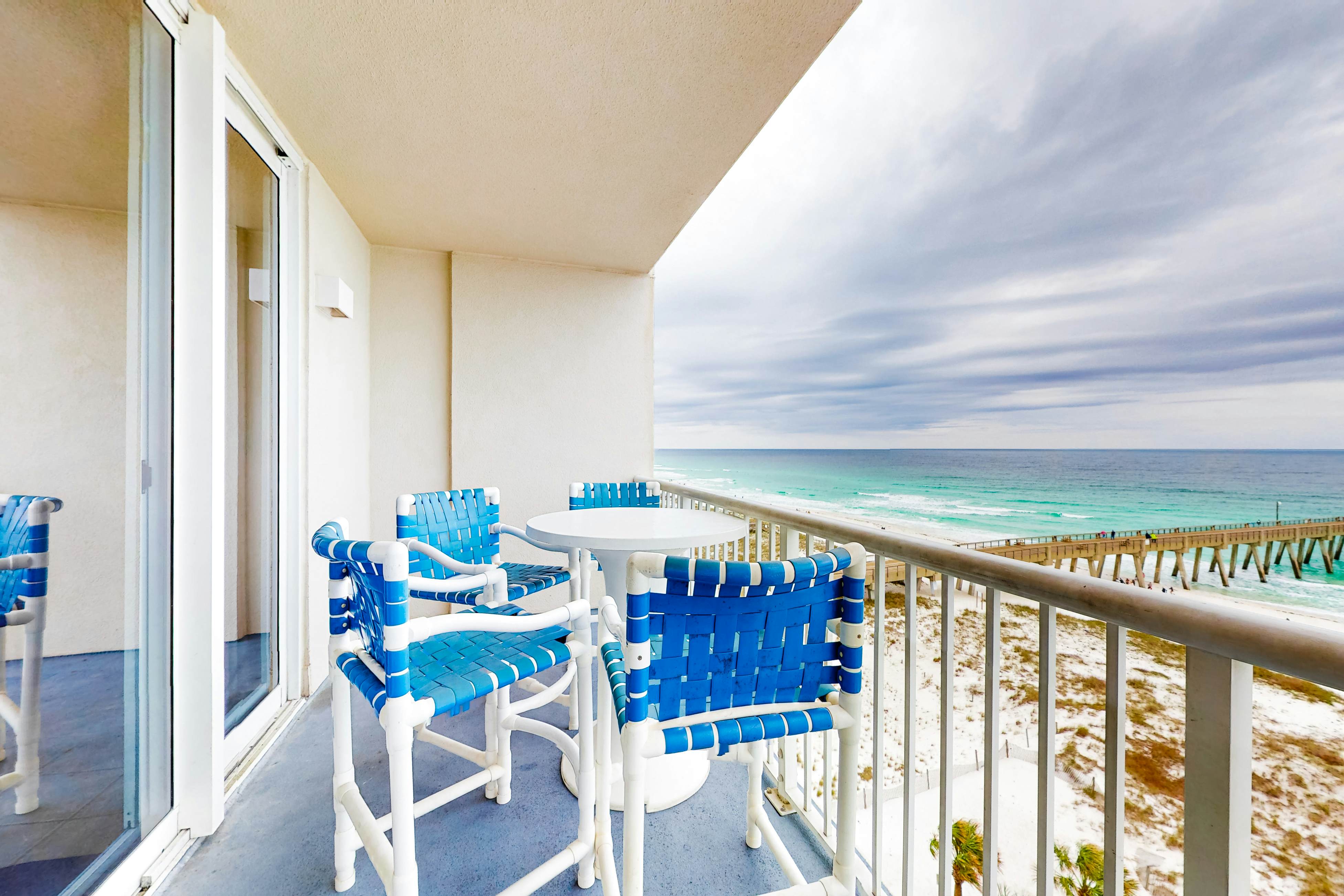 Navarre Beach Condo Rentals, Vacation Rentals, Cottages | Vacasa