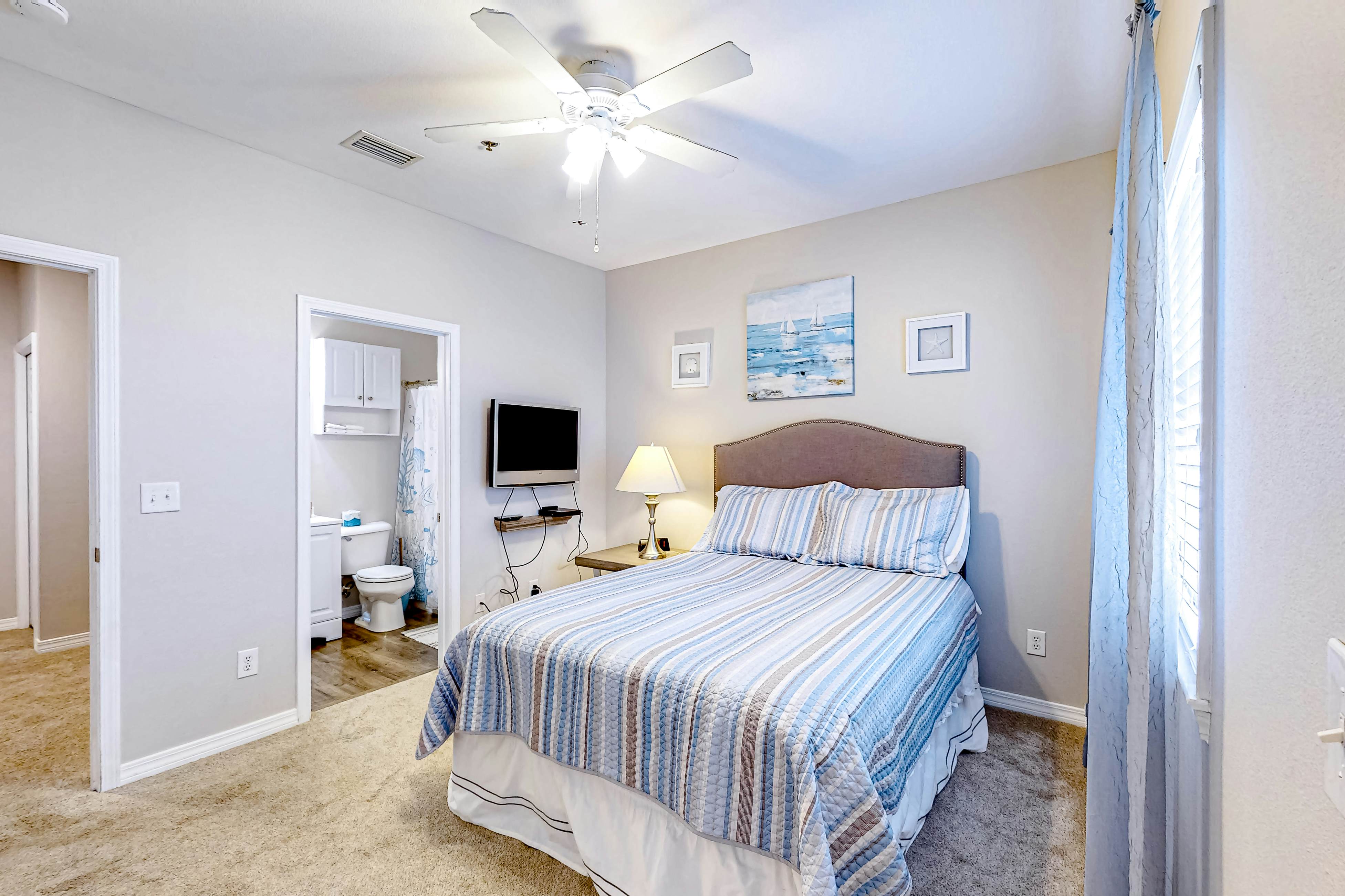 Sharp Reef on the Gulf #5 | 2 BD Perdido Key, FL Vacation Rental | Vacasa