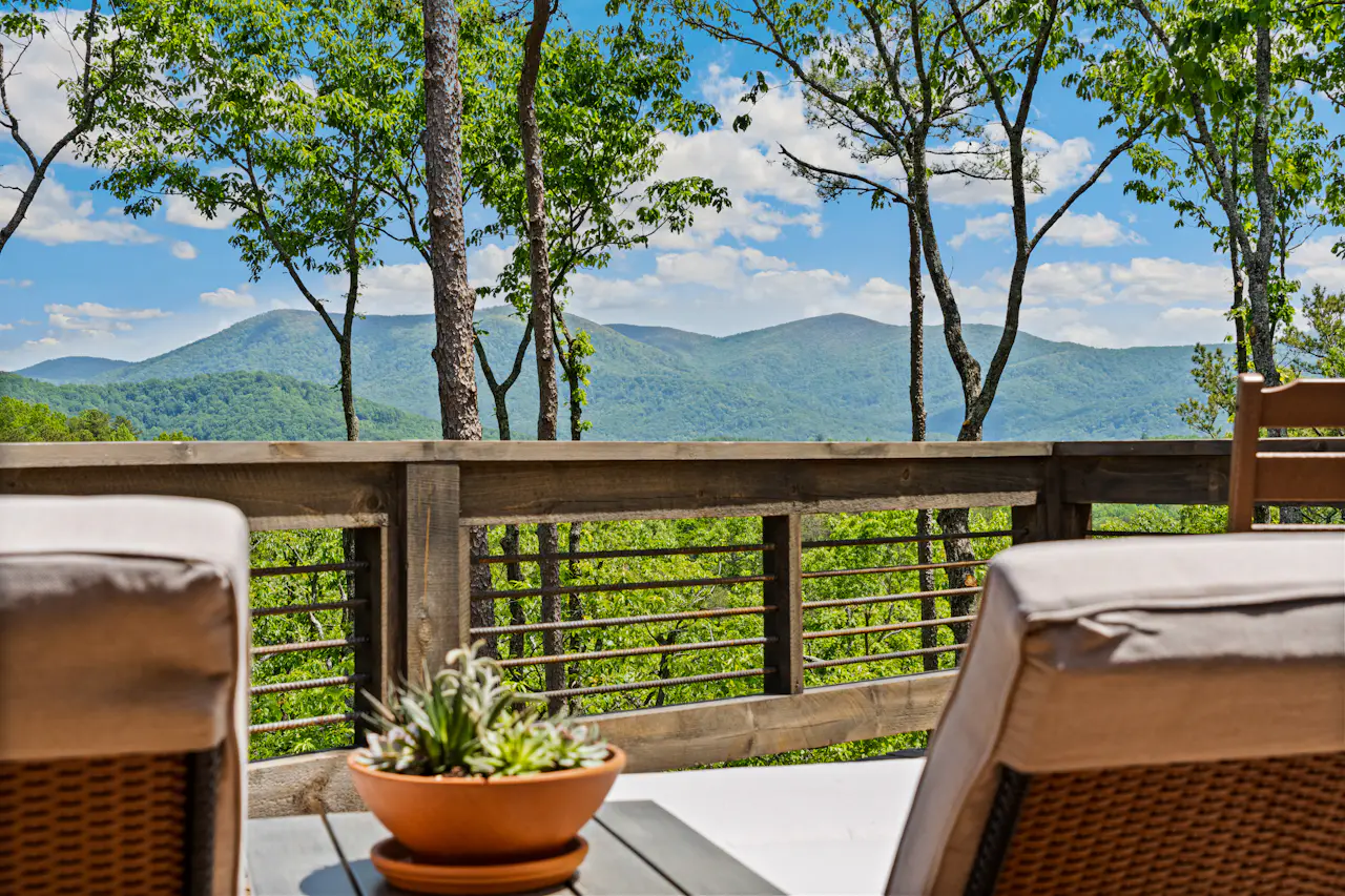 Long Ridge Lodge | 4 Bed Cherry Log, GA Cabin | Vacasa
