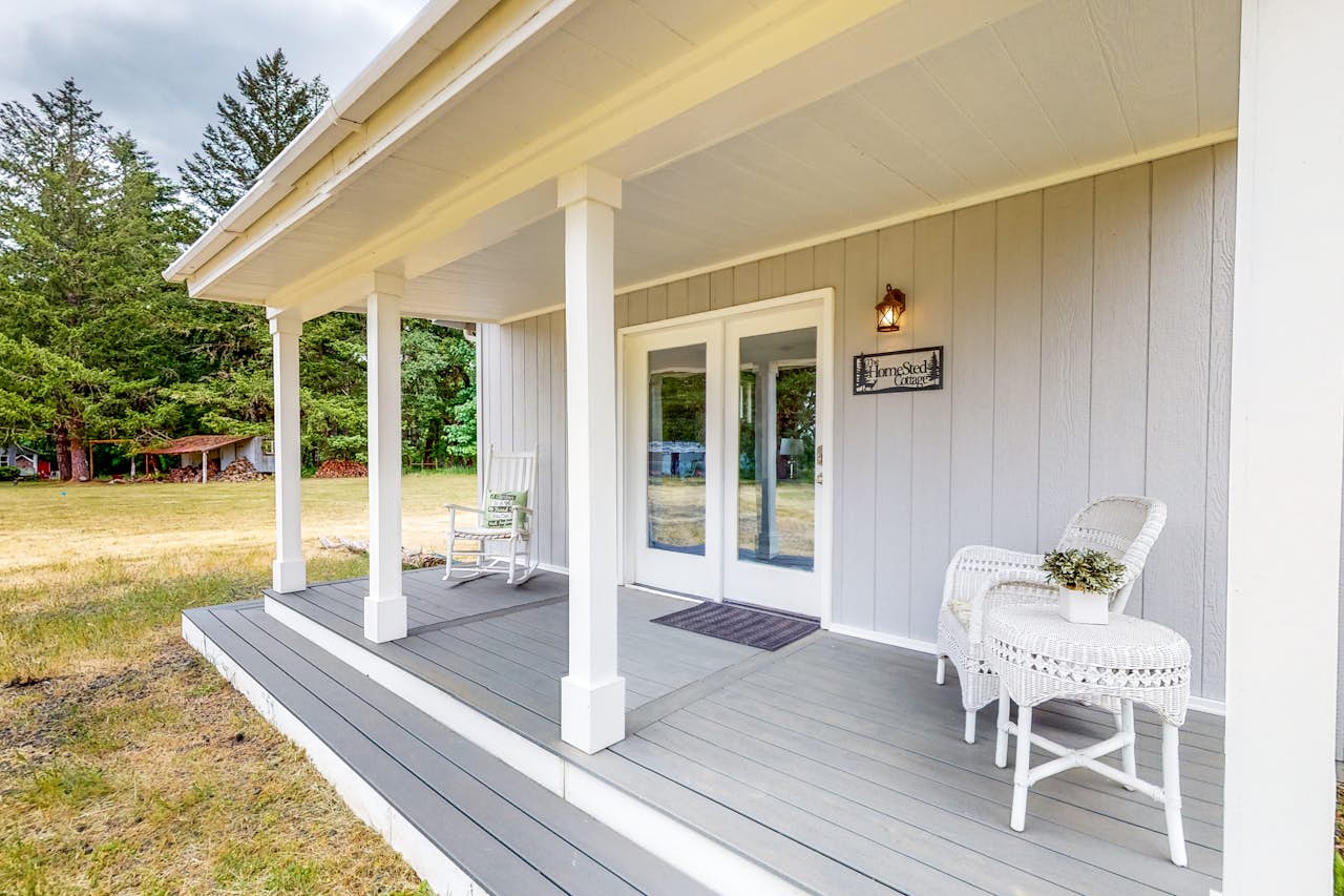 HomeSted Cottage | 2 Bed Dallas, OR House | Vacasa