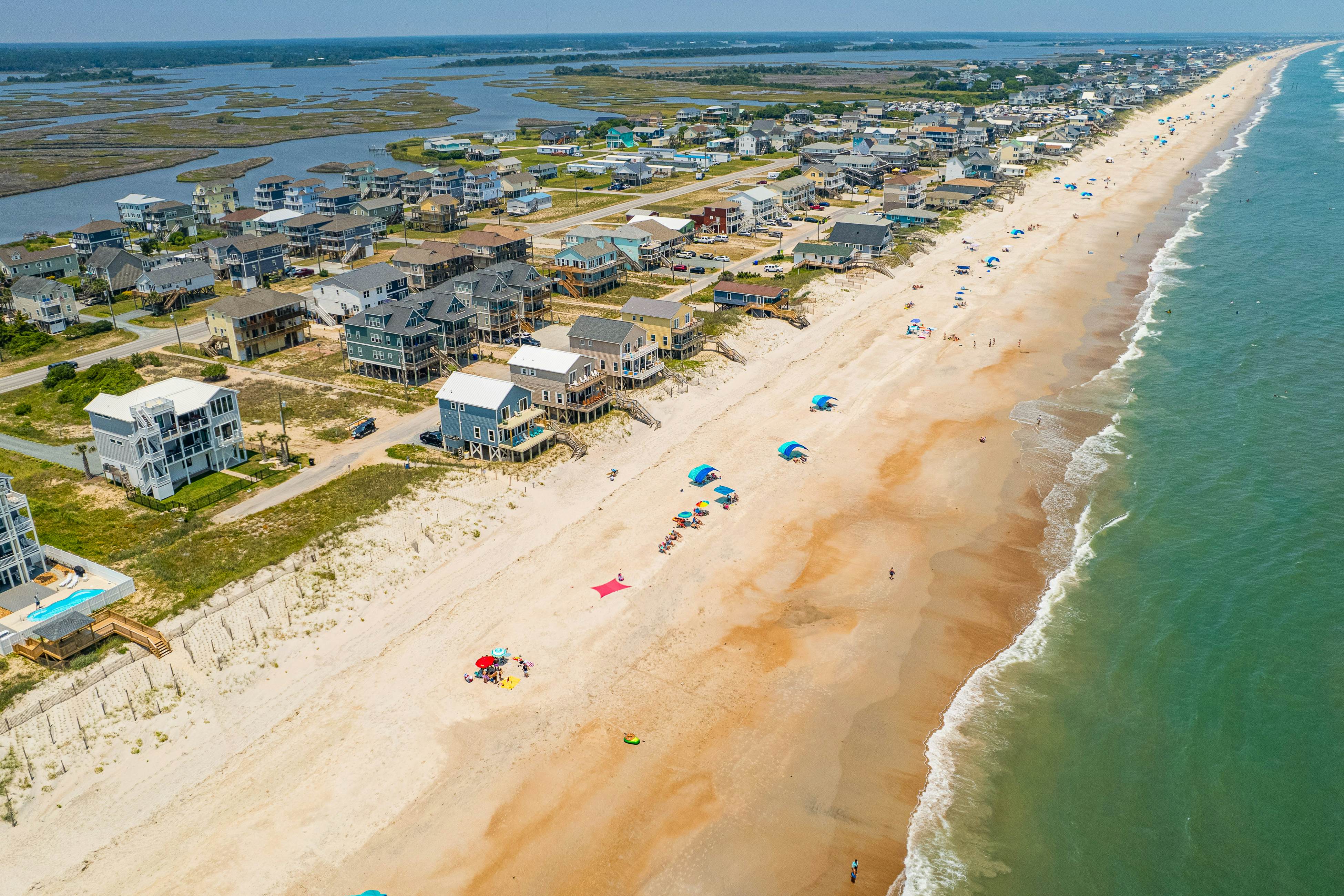 The Riley - Luxe Living at The Beach | 5 BD North Topsail Beach, NC ...