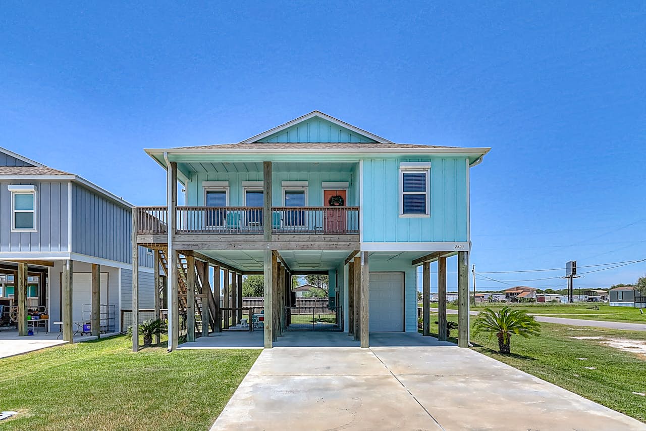 The Sea Glass Inn | 3 Bed Rockport, TX House | Vacasa