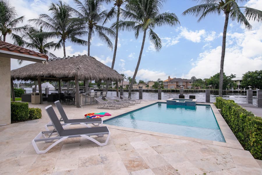 Paradise Manor | 4 Bed Pompano Beach, FL House | Vacasa
