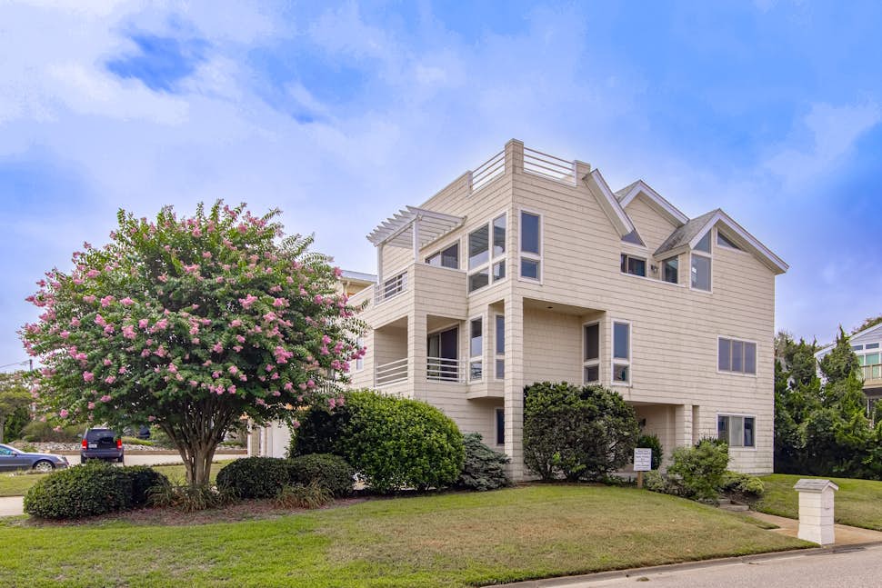 Ocean Sky | 5 Bed Virginia Beach, VA House | Vacasa