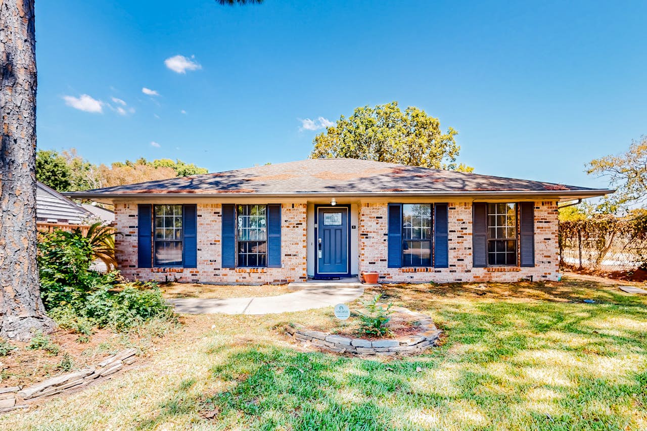 Bay Harbor Beauty | 3 BD La Porte, TX Vacation Rental | Vacasa