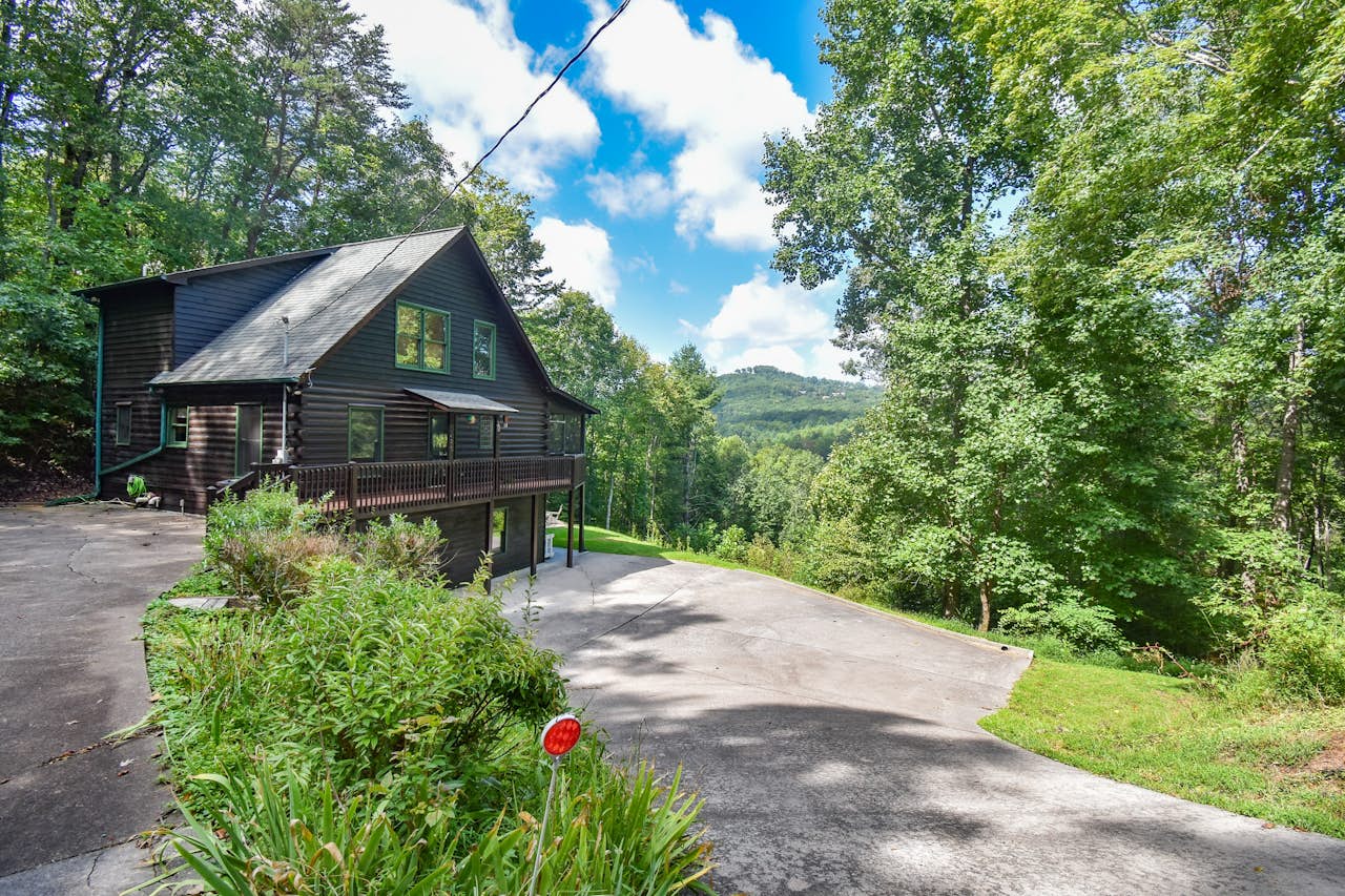 Deer Park | 3 Bed Blue Ridge, GA Cabin | Vacasa