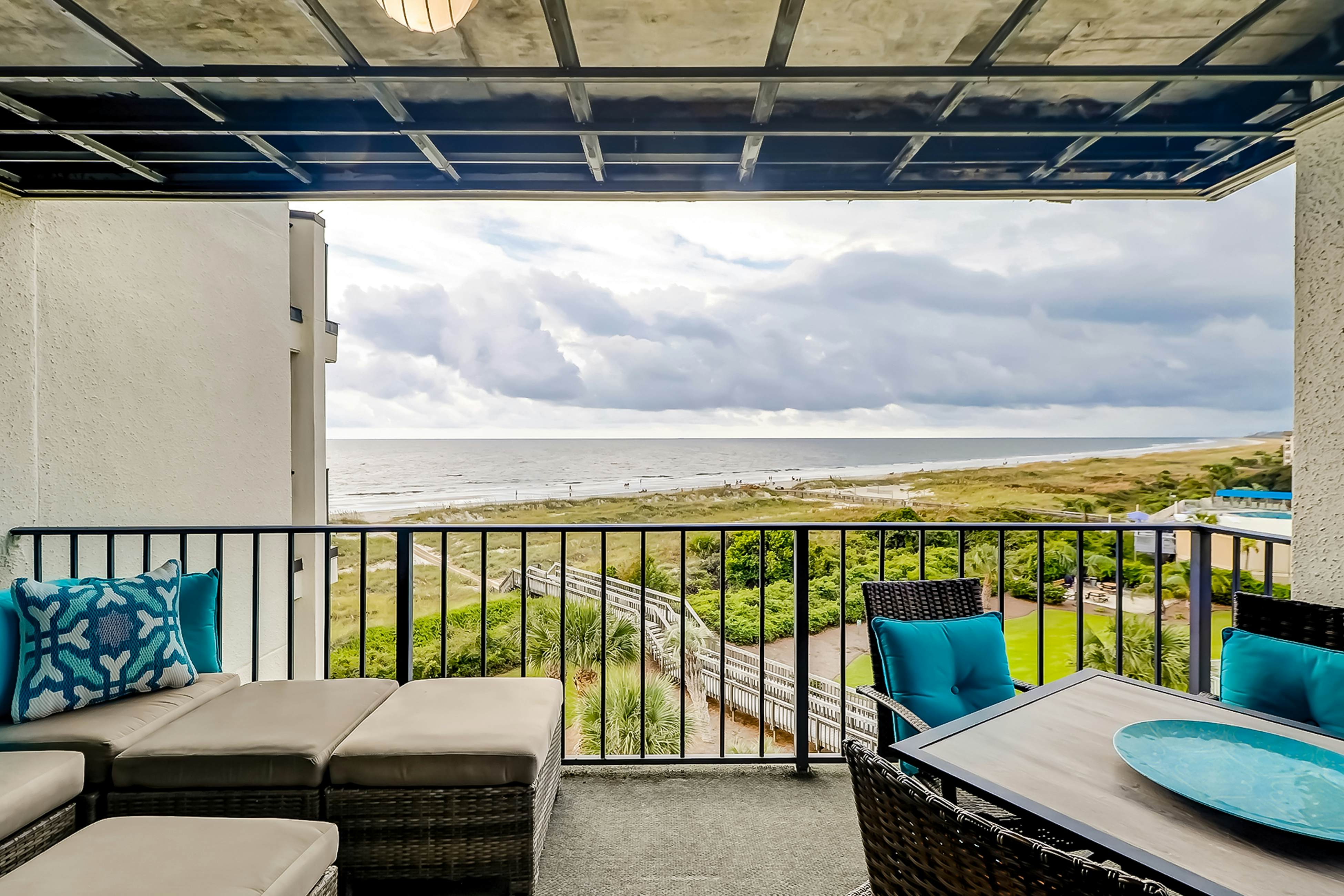 Sea Cloisters 409 | 2 BD Hilton Head, SC Vacation Rental | Vacasa