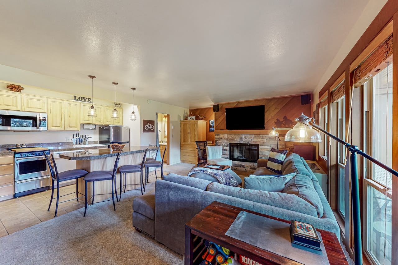 Perfect Bend Getaway | 1 Bed Bend, OR Condo | Vacasa