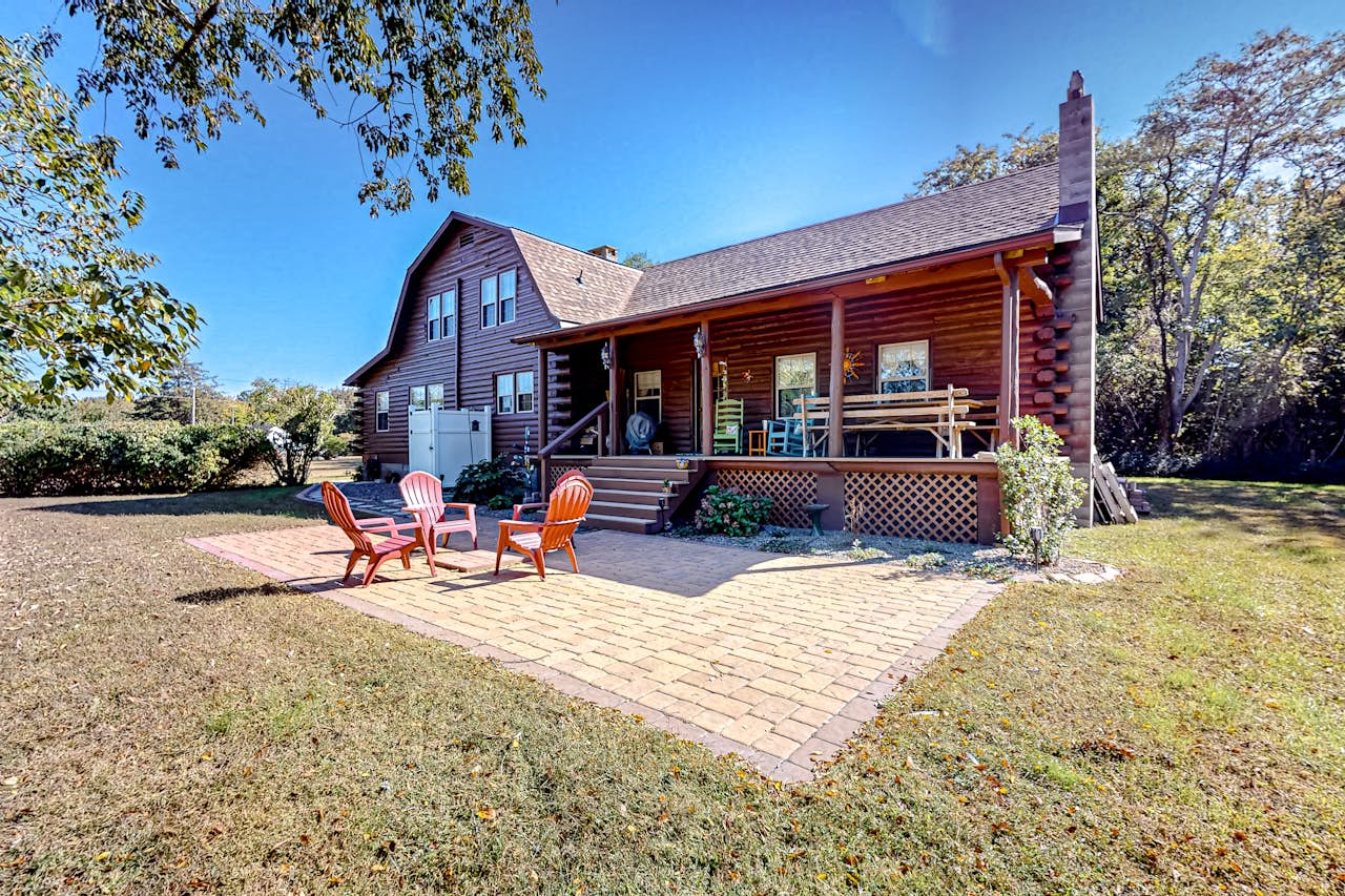 Ocean View --- 38114 Muddy Neck Rd | 4 Bed Ocean View, DE House | Vacasa