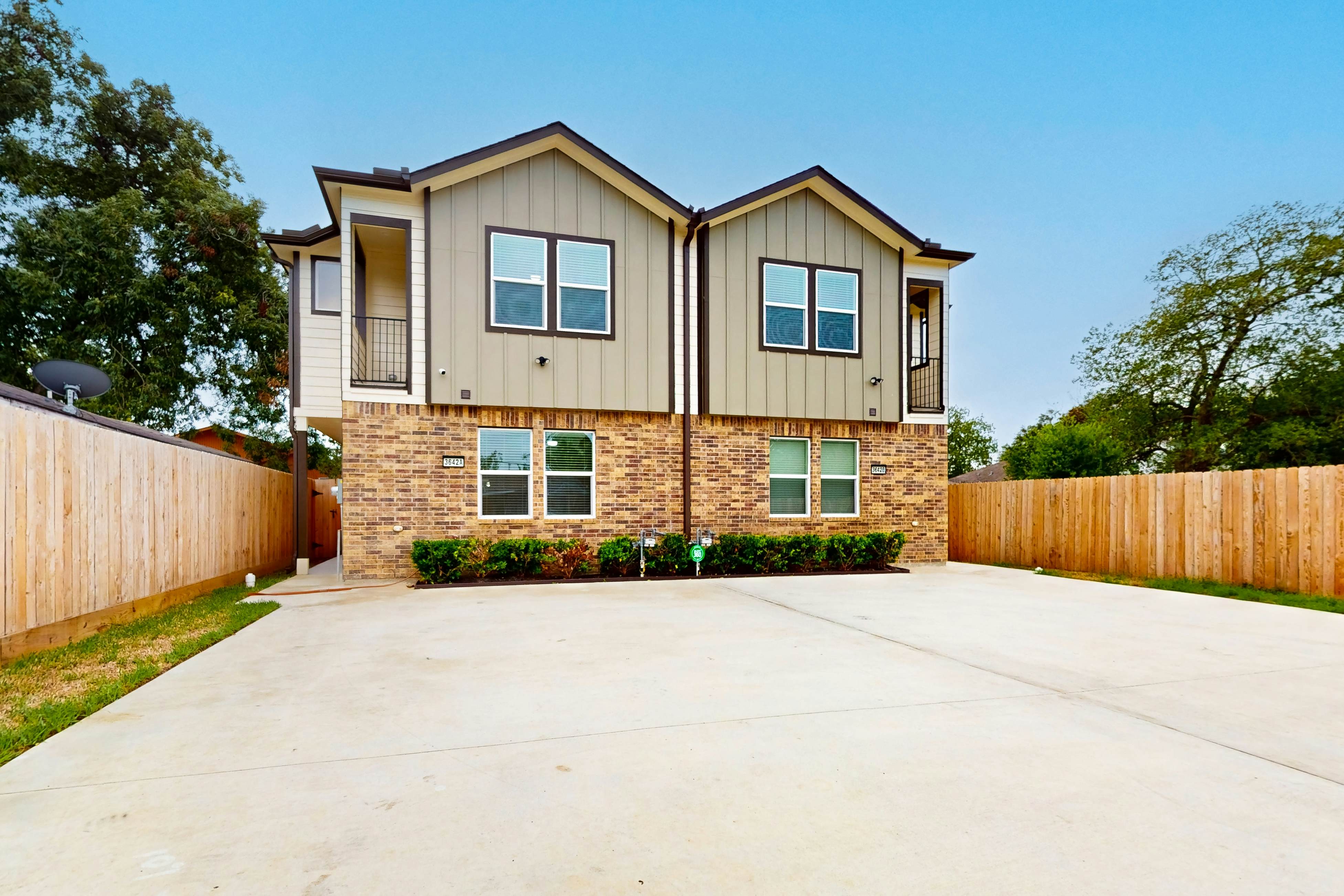 Houston Vacation Rentals, Vacation Homes, Condos | Vacasa