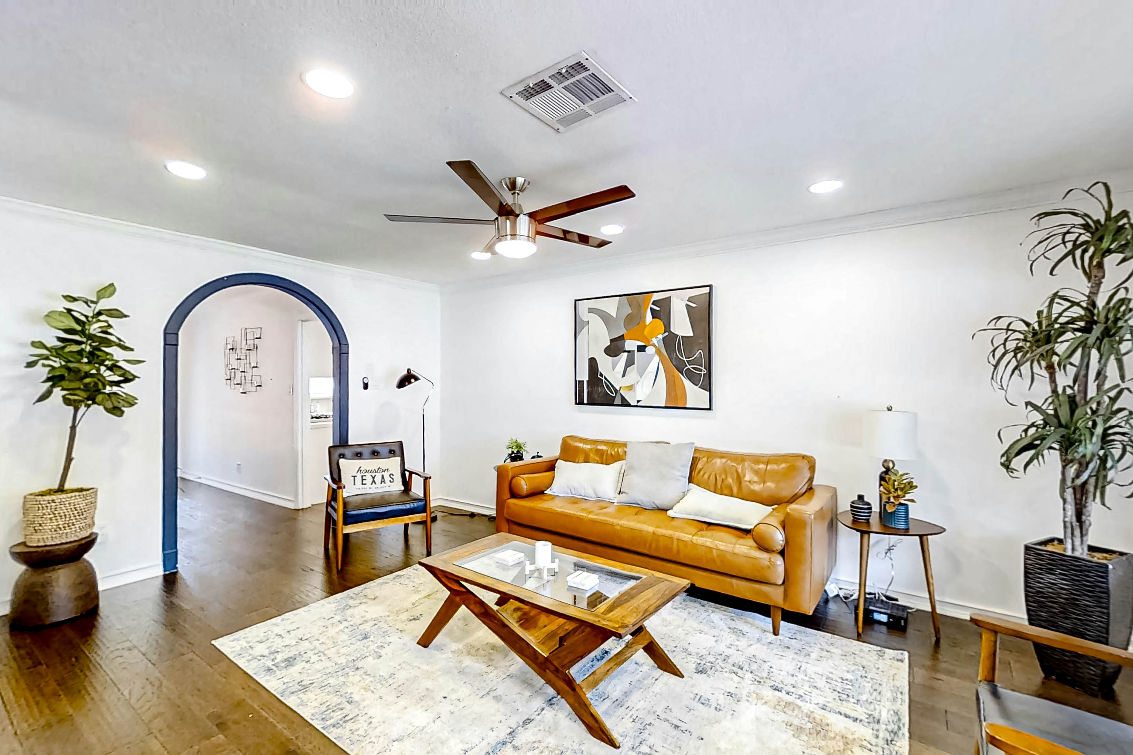 Houston, TX Vacation Rentals, Vacation Homes, Condos | Vacasa