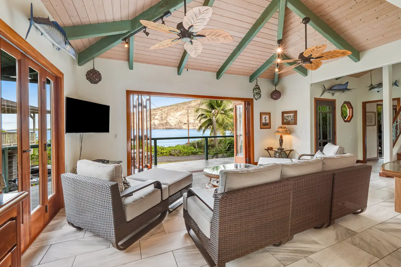 Manini Beachfront Getaway | 4 Bed Captain Cook, HI House | Vacasa