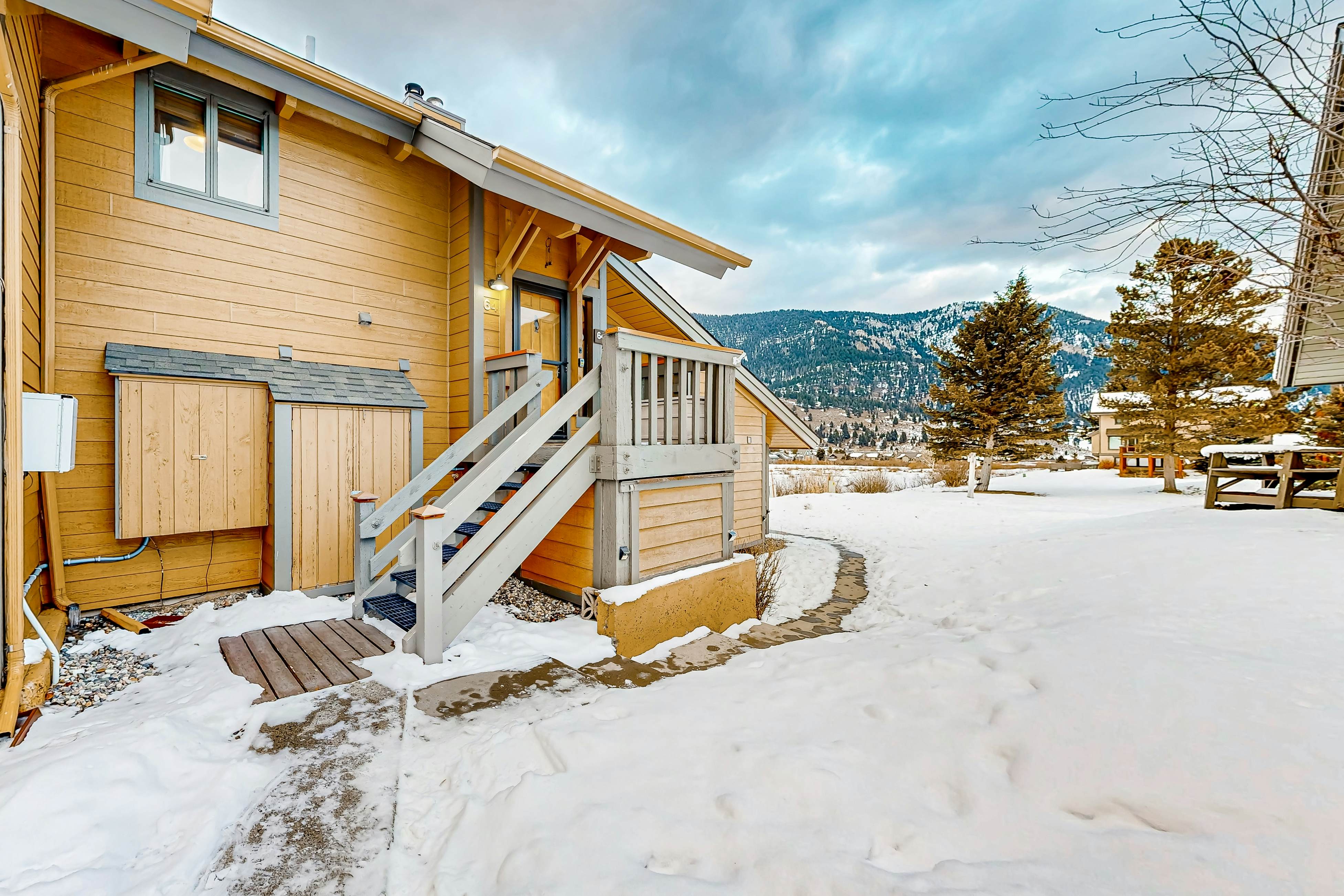 Big Sky Vacation Rentals, House Rentals, Condos | Vacasa