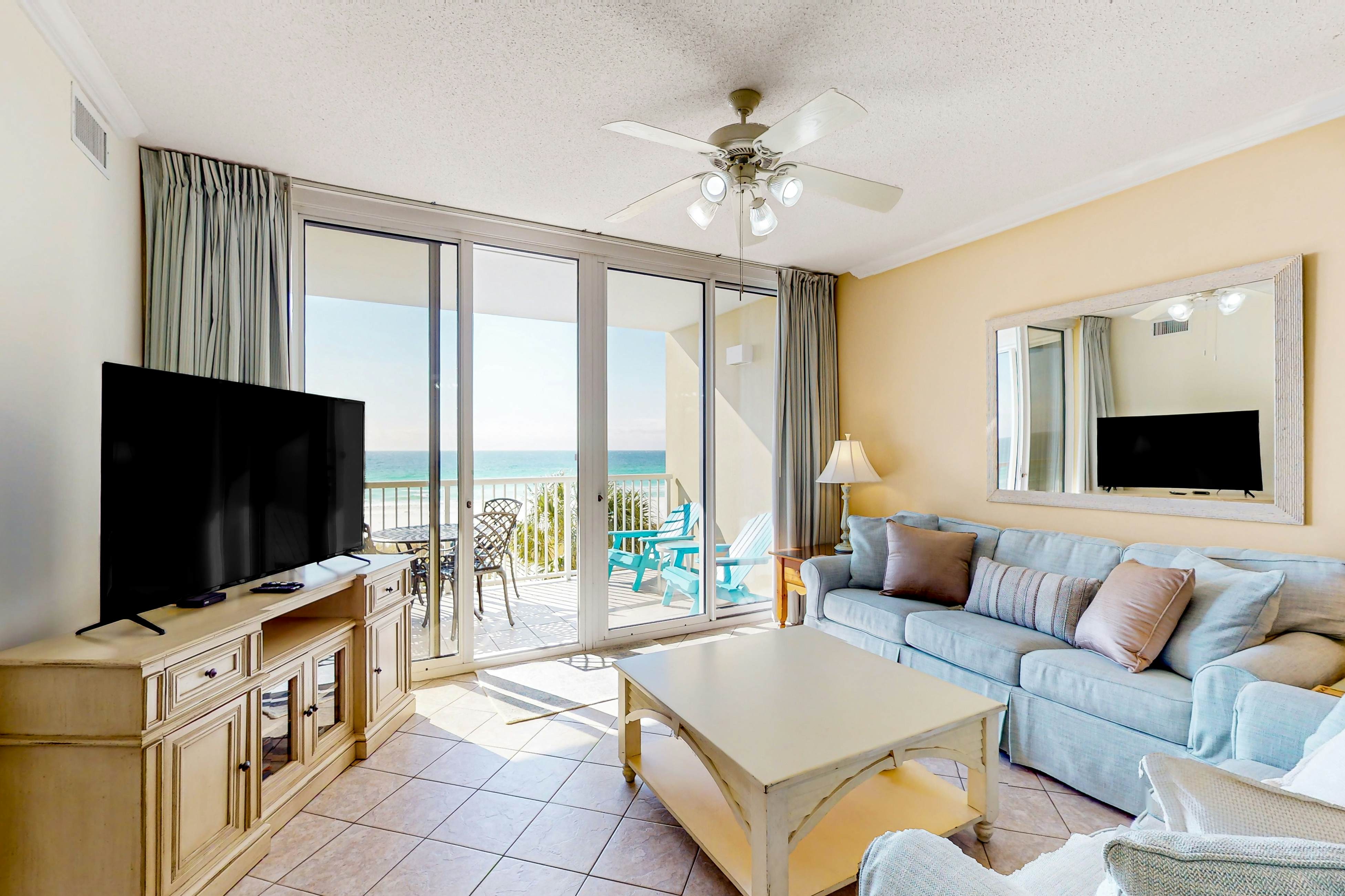 Waters Edge Condos on Okaloosa Island in Fort Walton Beach | Vacasa