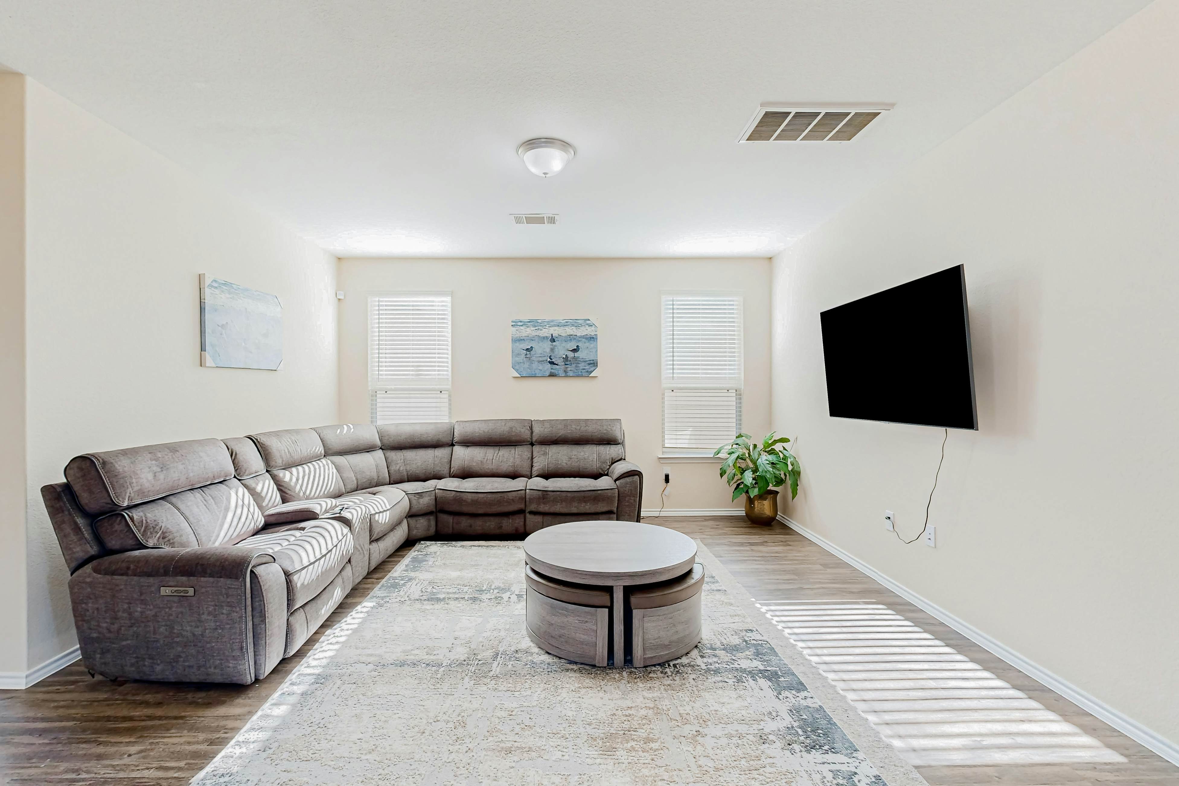 Houston, TX Vacation Rentals, Vacation Homes, Condos | Vacasa