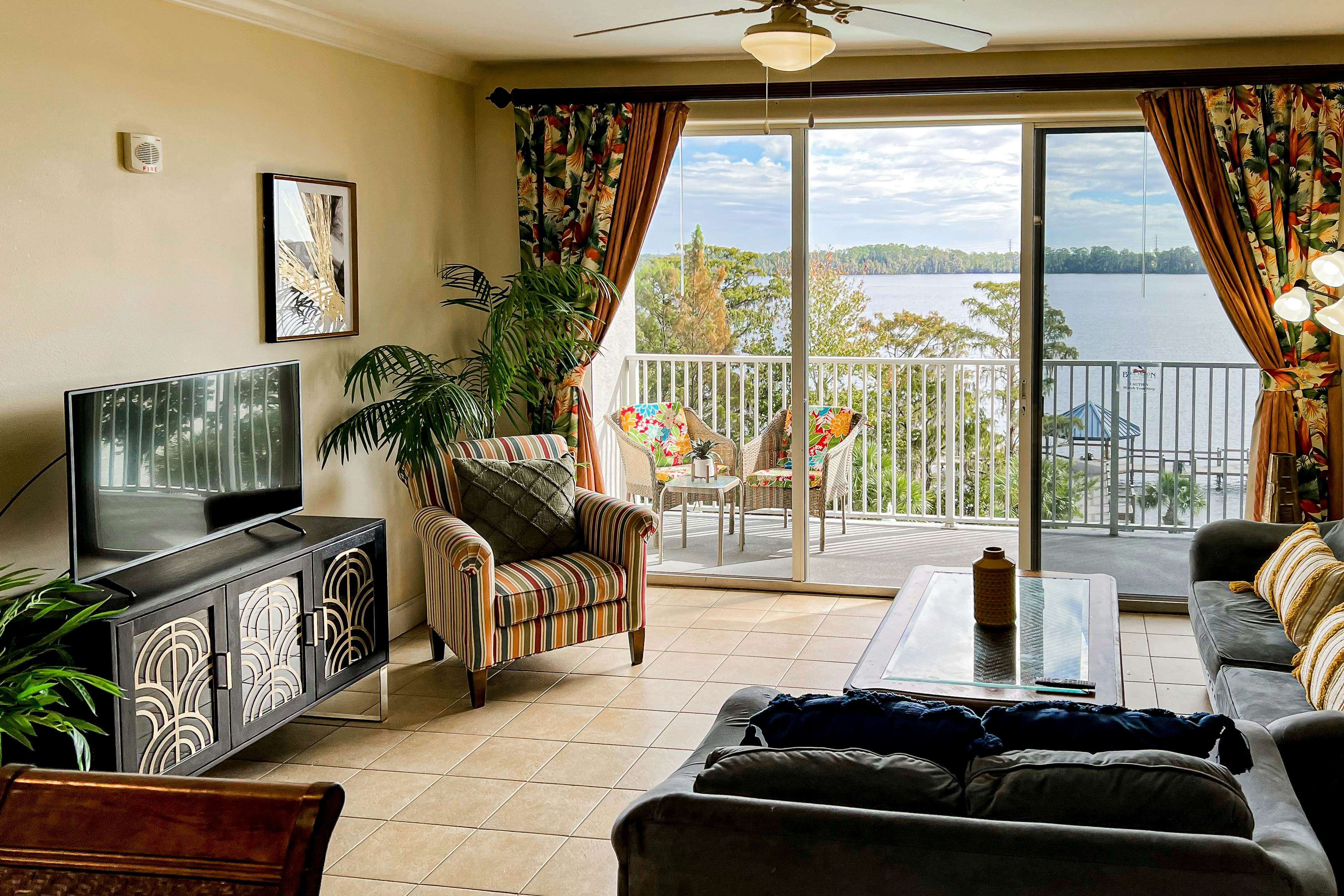 Disney World Vacation Rentals, Vacation Homes, Condos | Vacasa