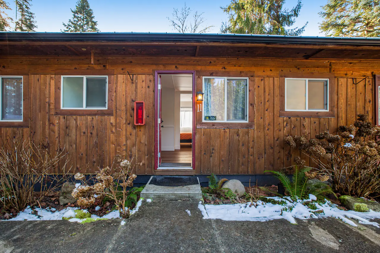 Mount Ellinor, Room 11 at Mount Walker Inn | 0 Bed Quilcene, WA Studio ...
