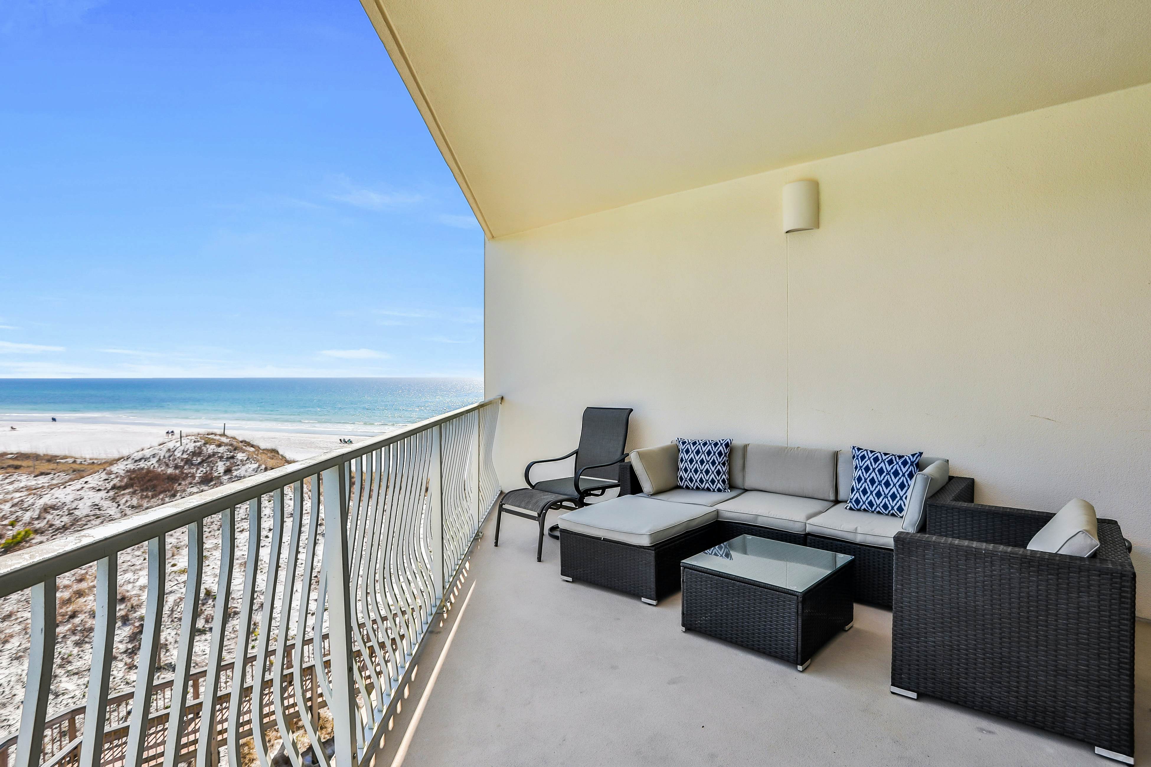 30A Rentals, Beach Condos, Resorts | Vacasa