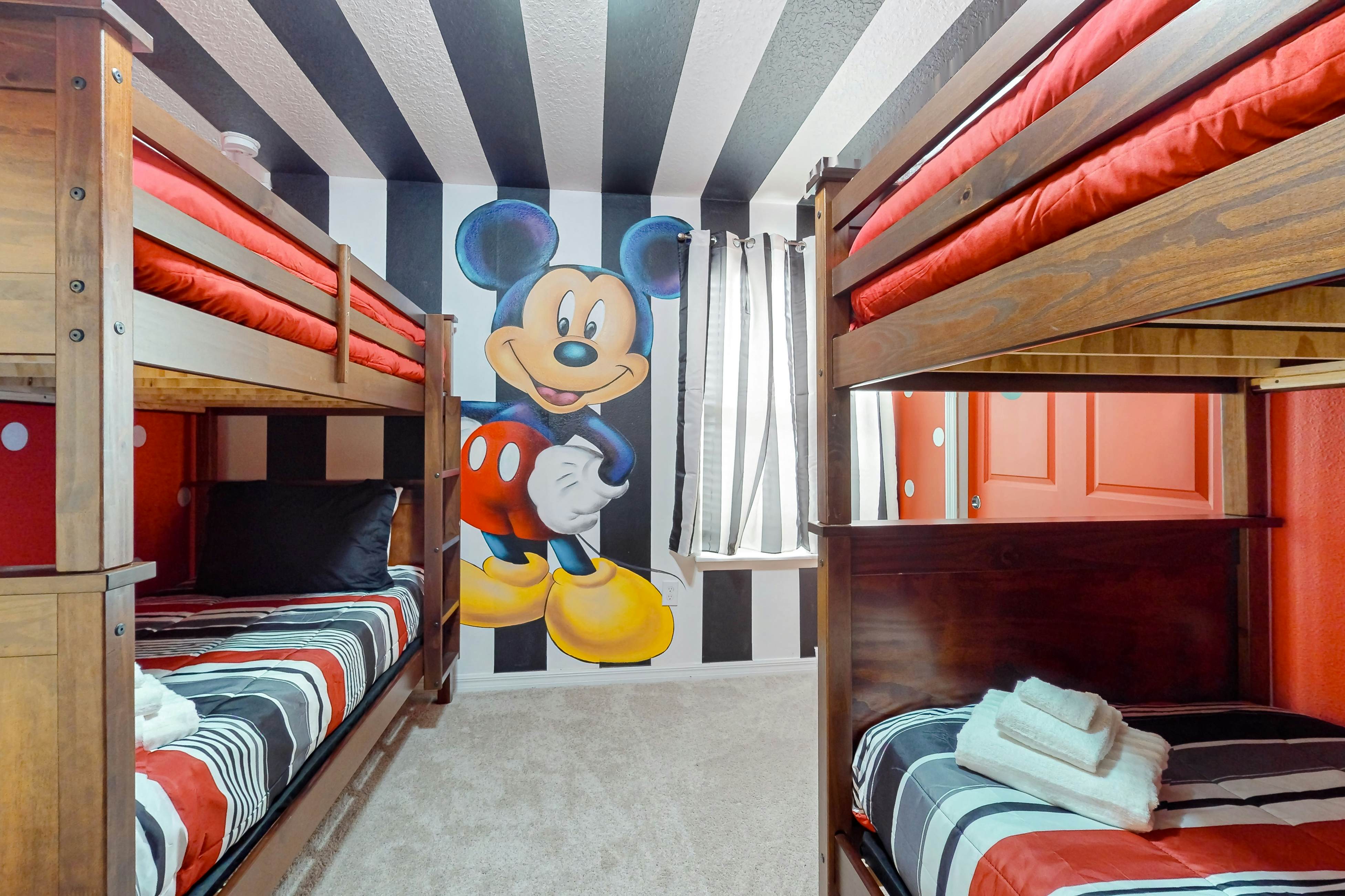Disney World Vacation Rentals, Vacation Homes, Condos | Vacasa