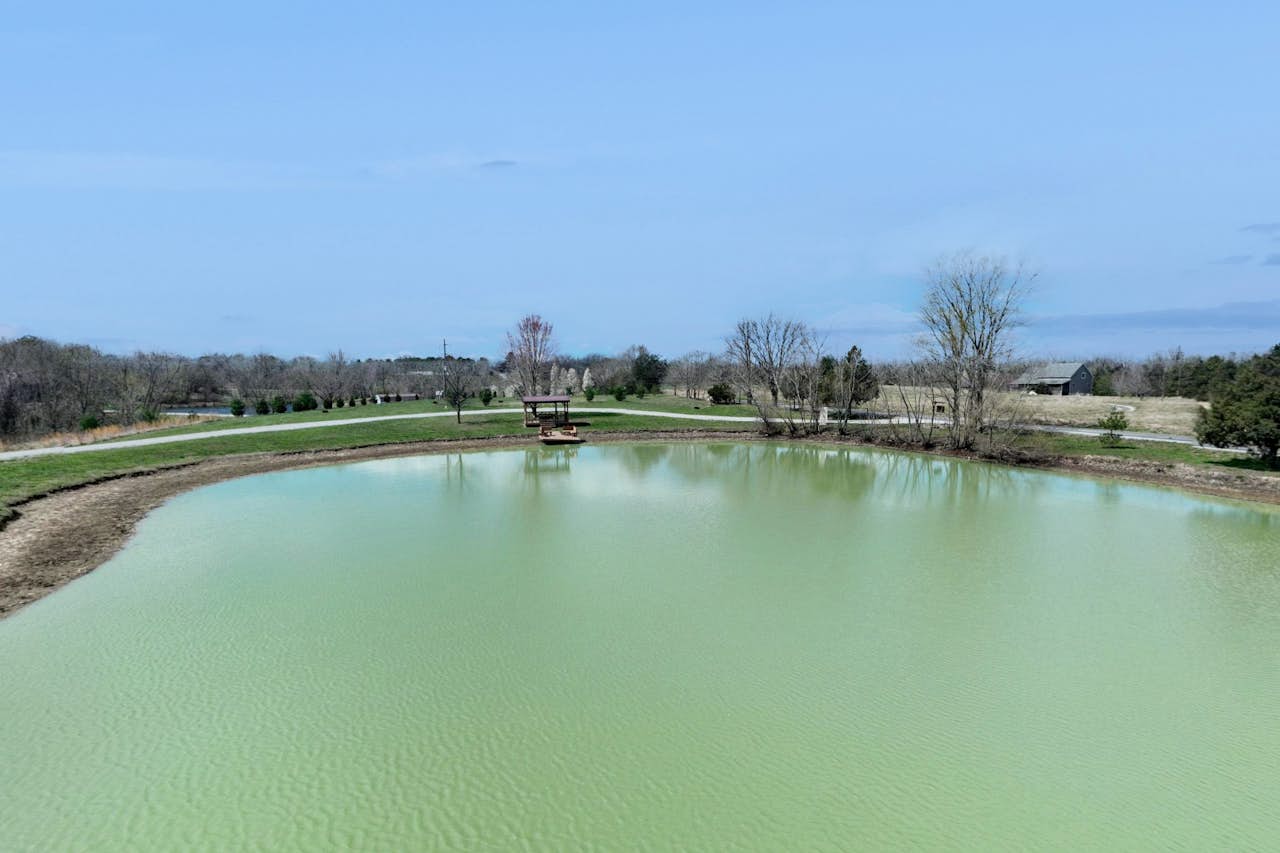 Blue Line Resort Cabin #3 | 1 Bed Murphysboro, IL Cabin | Vacasa