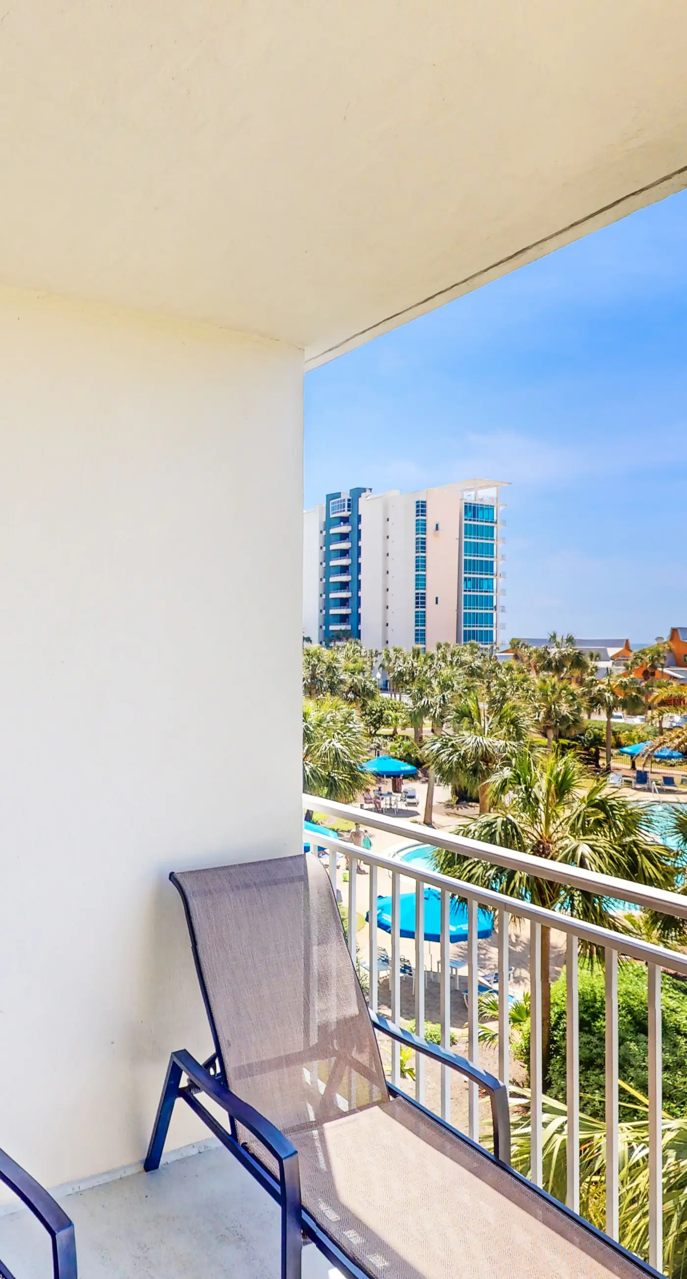 Sterling Shores | Destin Condos, Vacation Rentals | Vacasa