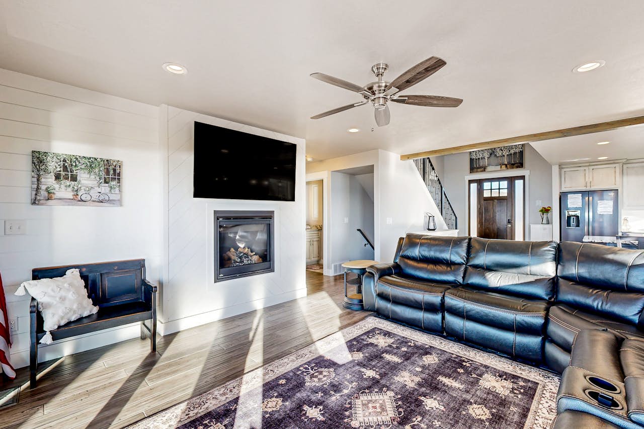 Deja Blue | 6 BD Fish Haven, ID Vacation Rental | Vacasa