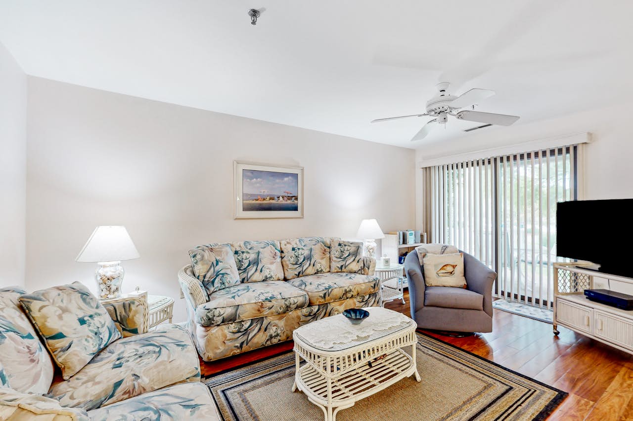 Spring Lake --- 20784 East Dr Unit 503 | 1 Bed Rehoboth Beach, DE Condo ...