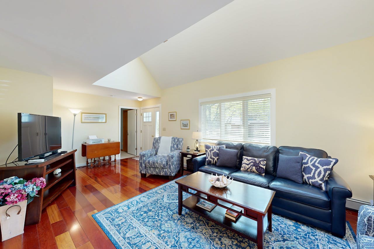 Set Sail | 3 Bed Oak Bluffs, MA House | Vacasa