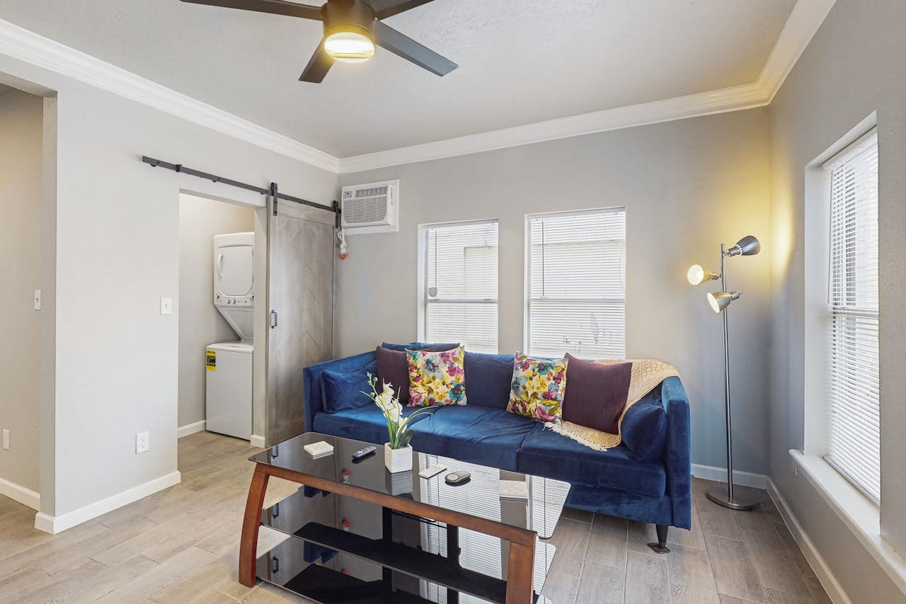 Houston Getaway | 1 BD Houston, TX Vacation Rental | Vacasa