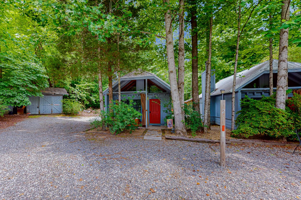 Timberloft Cottages- Bear Paw #2 | 1 BD Helen, GA, GA Vacation Rental | Vacasa