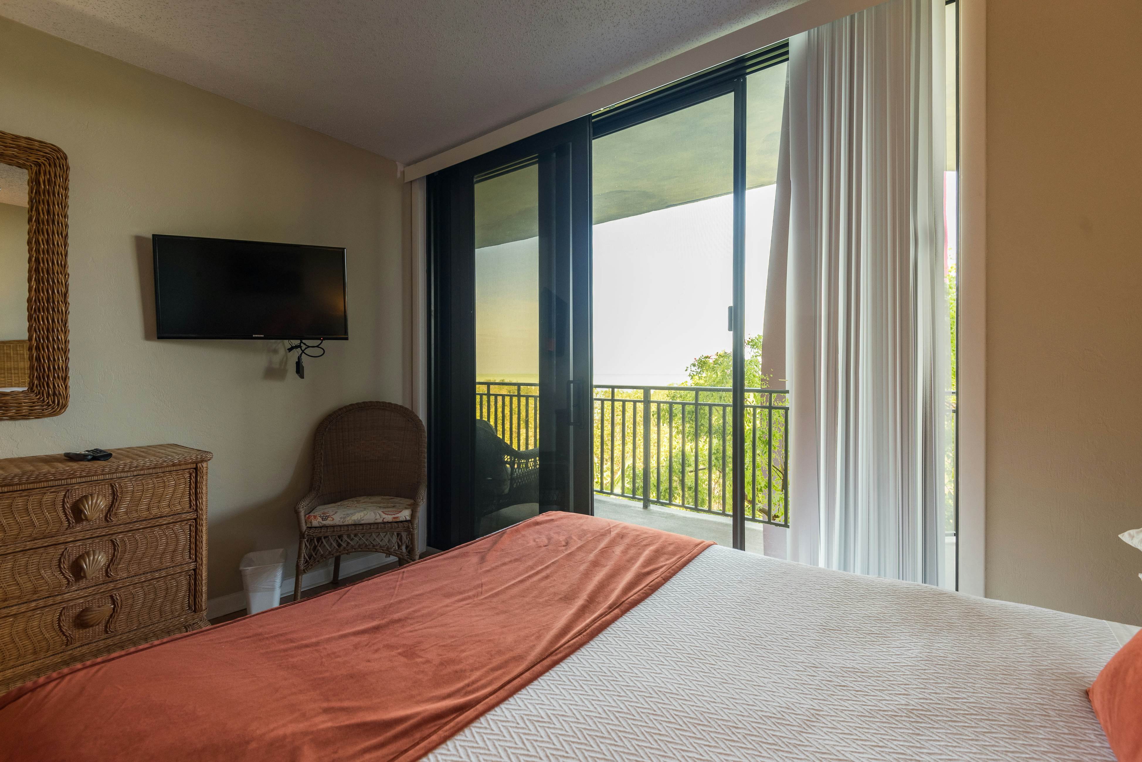 Atlantic Ocean View | 2 BD Key West, FL Vacation Rental | Vacasa