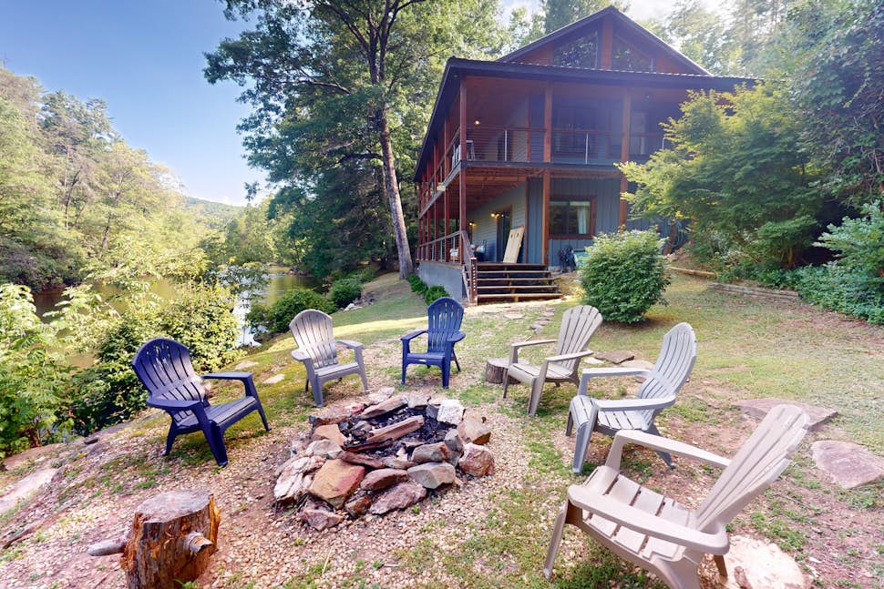 Aska Base Camp | 3 BD Blue Ridge, GA Vacation Rental | Vacasa