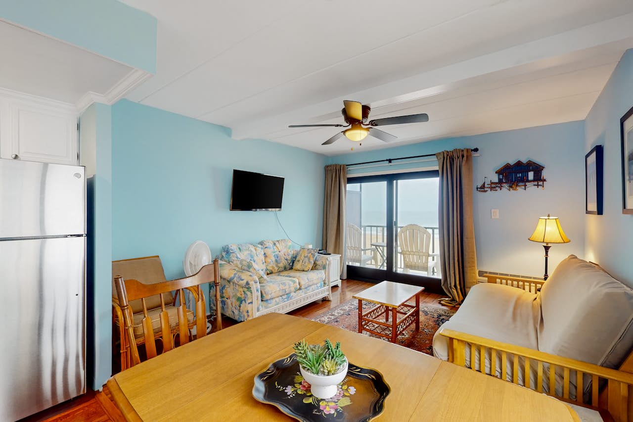 Decatur House 305 | 1 Bed Ocean City, MD Condo | Vacasa