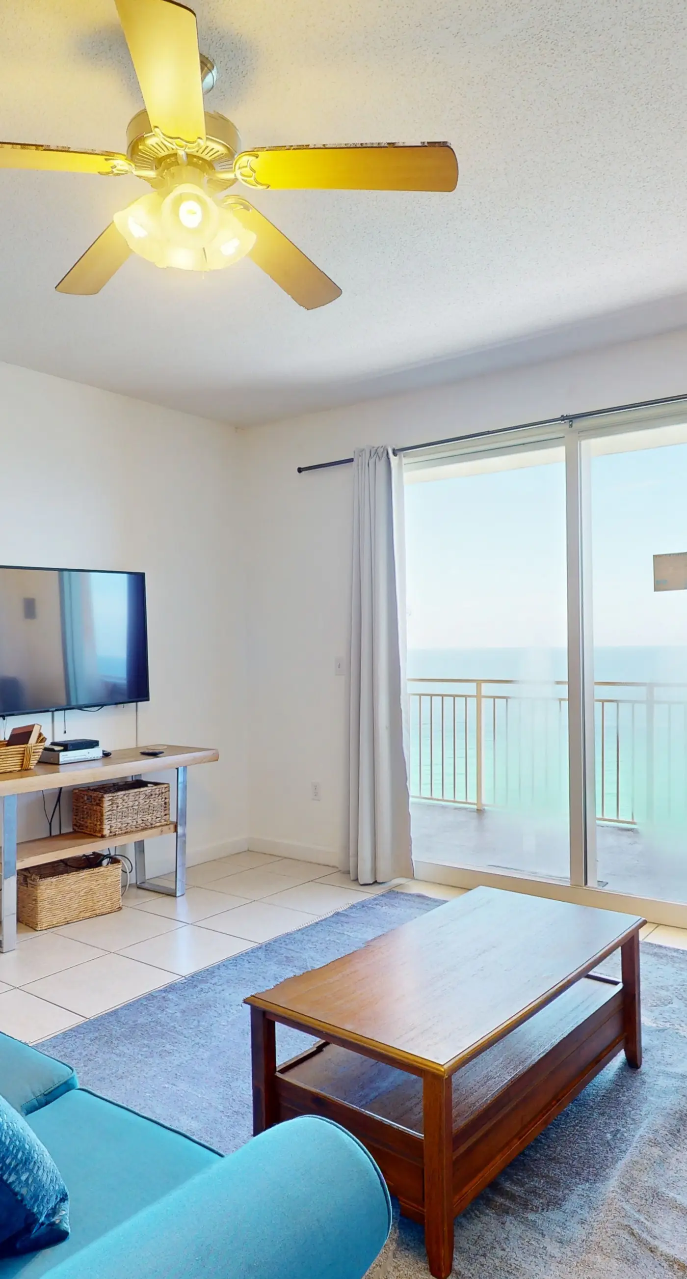 Sterling Reef Resort | Panama City Beach Condos | Vacasa