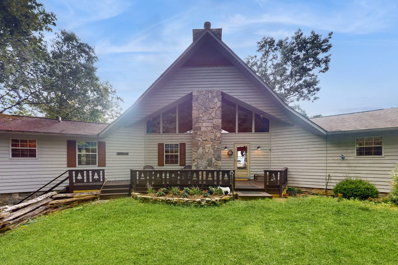 Mountain Getaway | 4 Bed Topton, NC House | Vacasa
