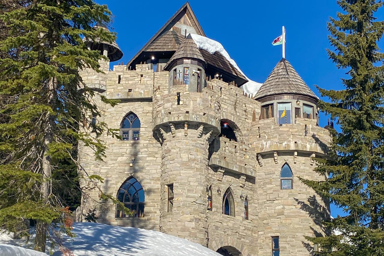 Schweitzer Castle | 2 Bed Sandpoint, ID Castle | Vacasa