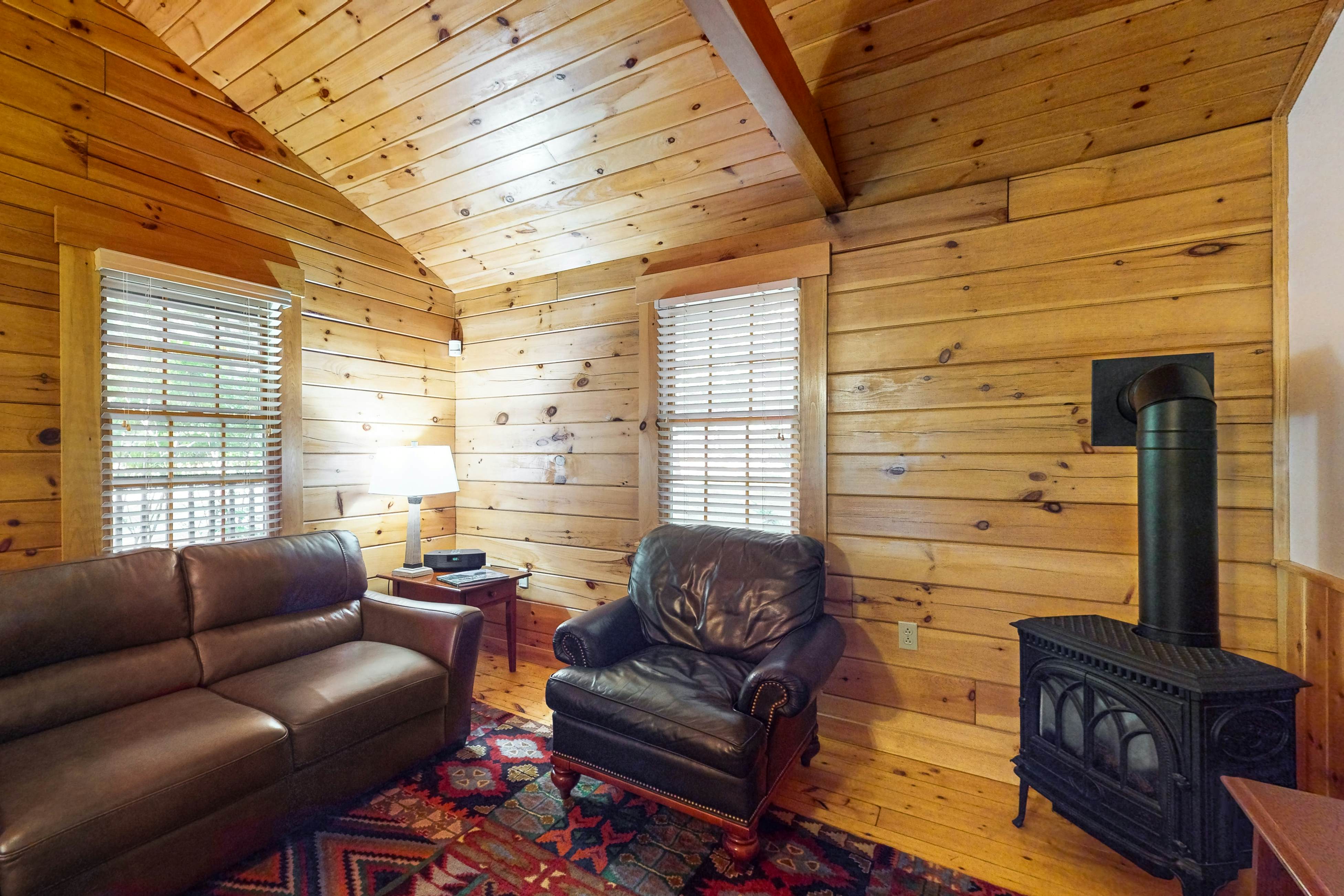 Point Lookout Cabin Rentals | Northport, ME | Vacasa