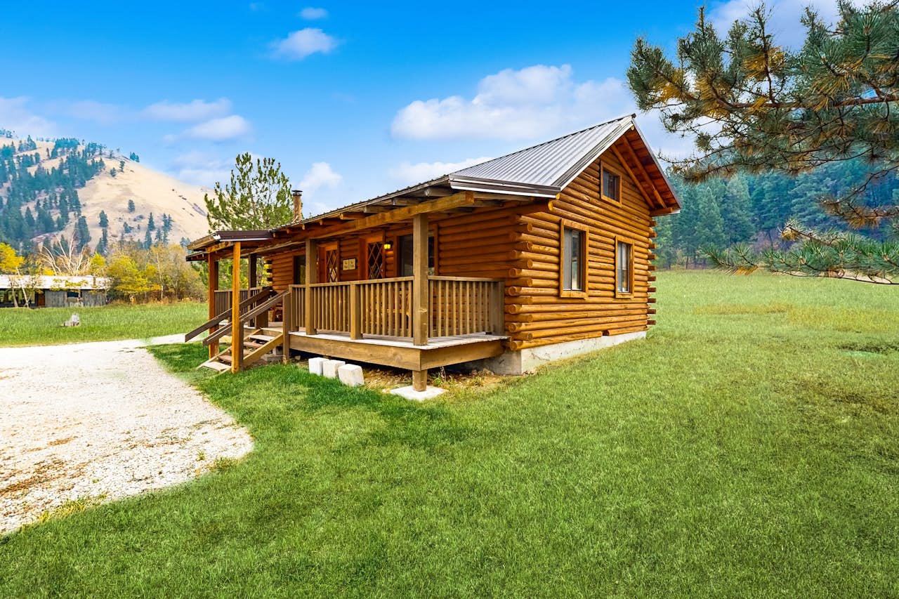 Broad Axe - Cabin #4 - Osprey | 0 Bed Sula, MT Studio | Vacasa